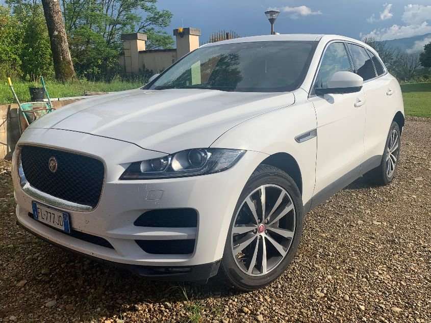 Jaguar F-PaceF-Pace 2.0d i4 Prestige 180cv auto my18