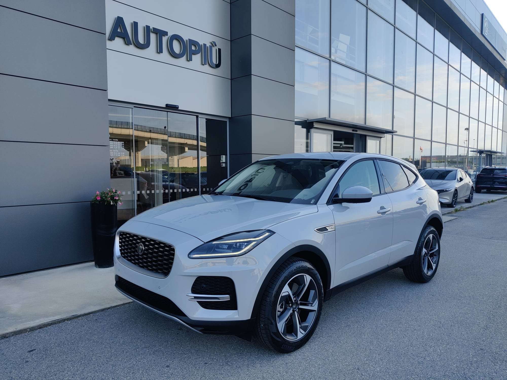 Jaguar E-Pace1.5 P160 SE fwd auto