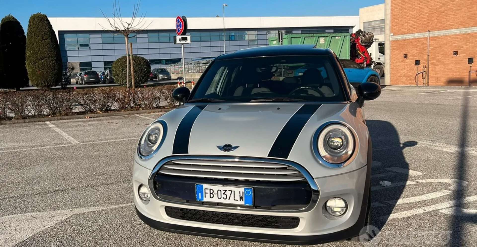 MINI Cooper D1.5 Business 5p