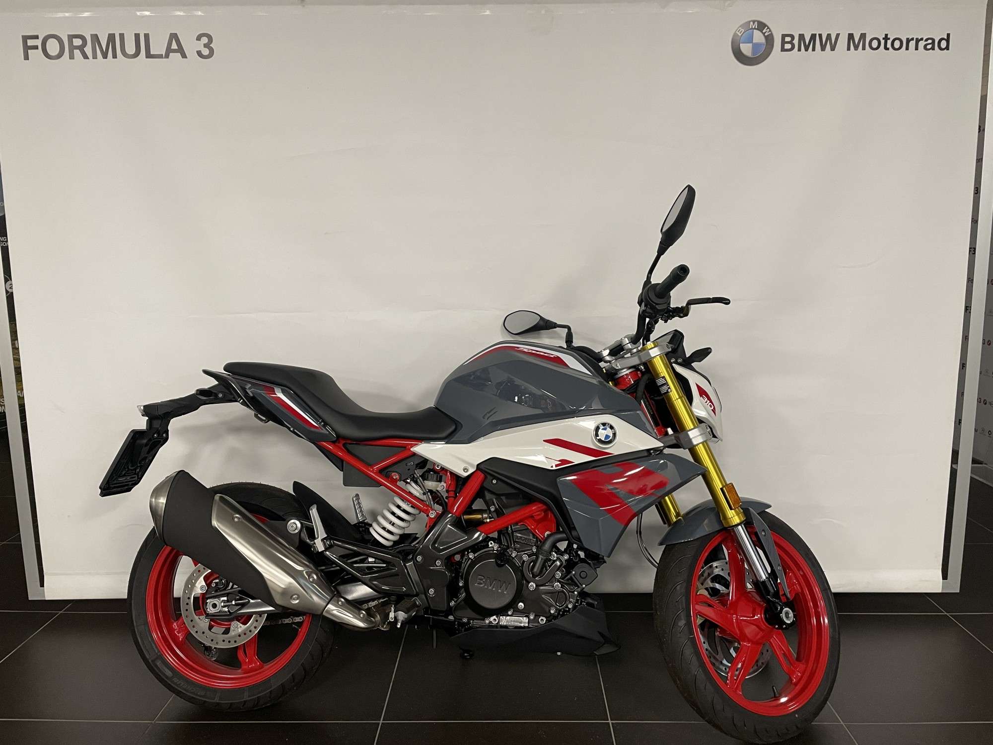 BMW G 310 R