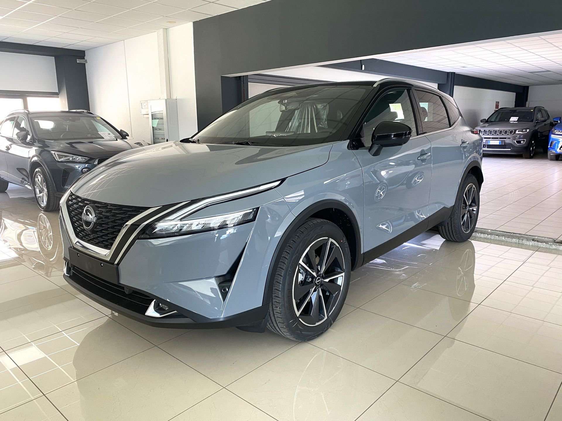 Nissan QashqaiMHEV 158 CV Xtronic Tekna Tetto&Barre Nuova