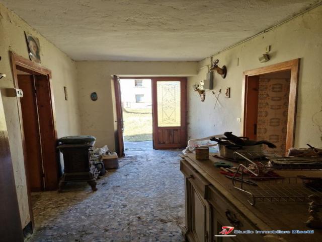 Ponte di legno temù vendesi panoramica casa con terreno