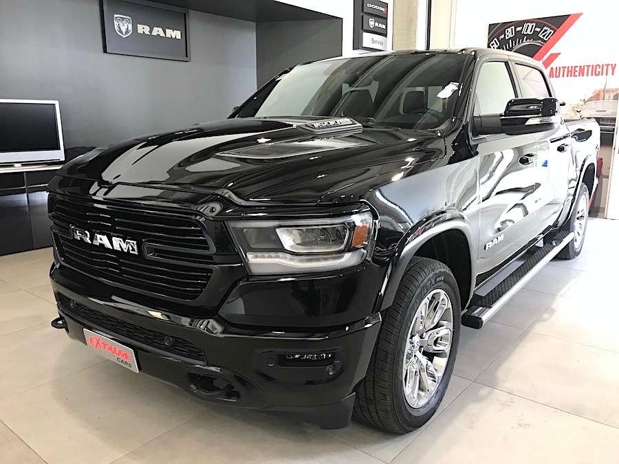 Dodge RAM1500 LARAMIE SPORT 2023 - Pronta consegna