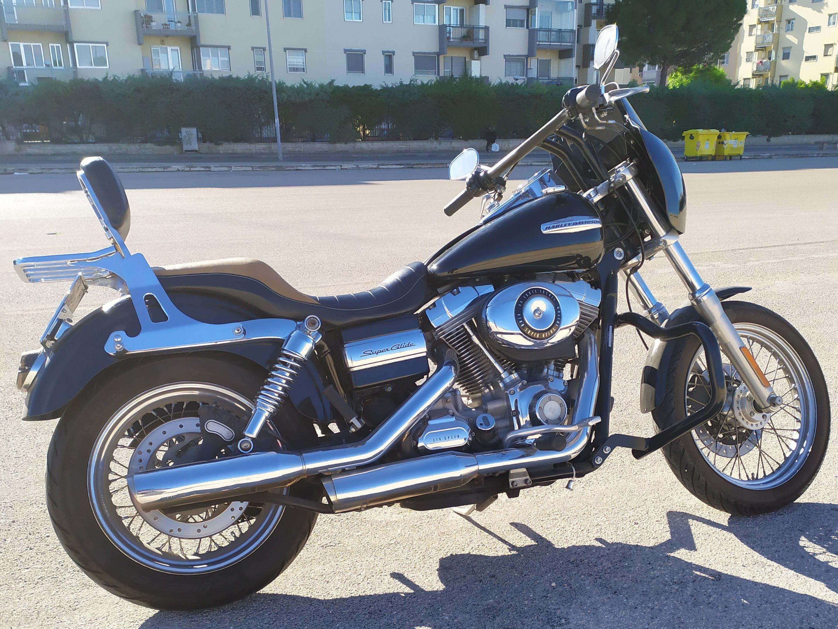 Harley-Davidson Dyna Super GlideFXDC Custom