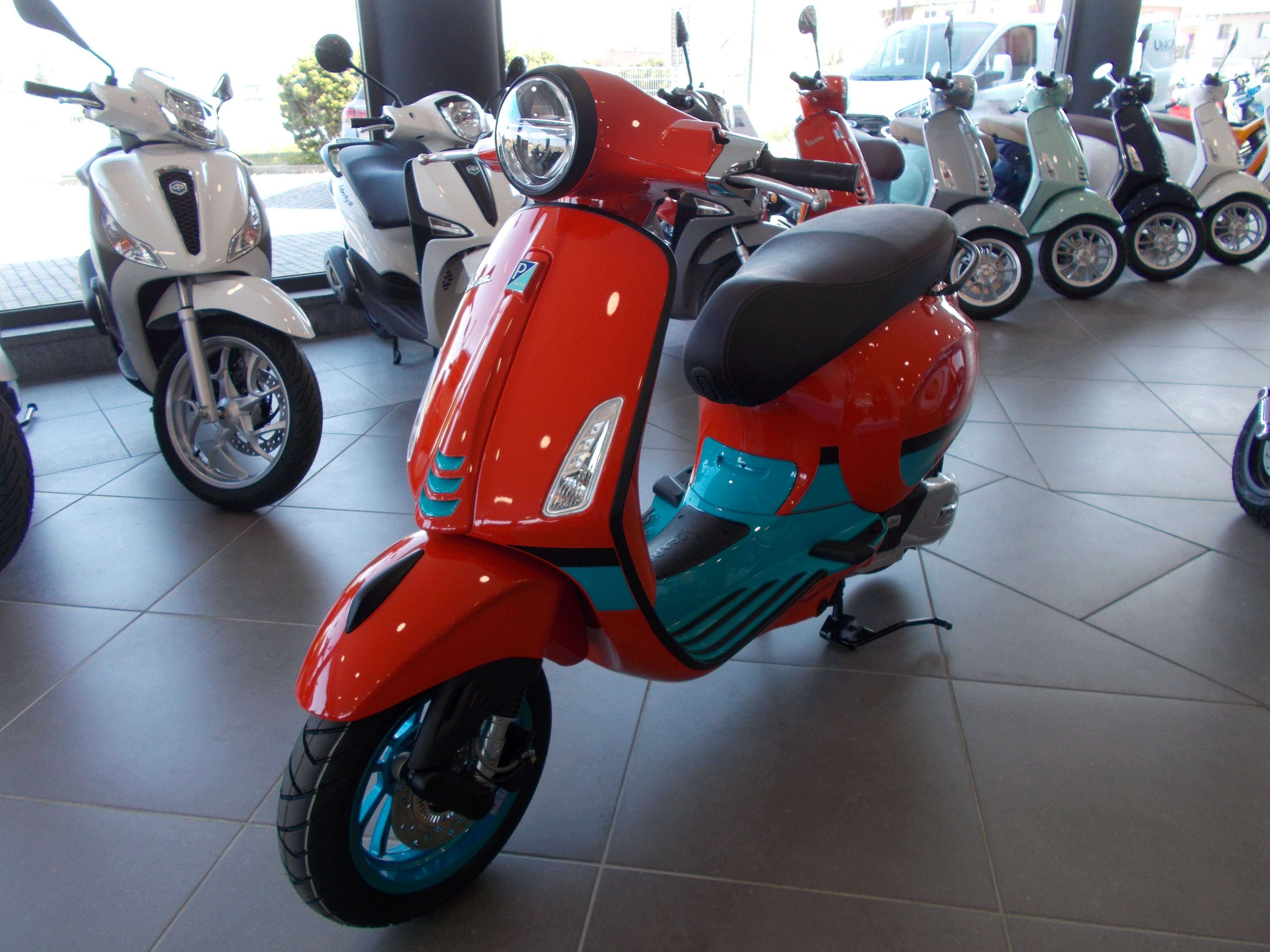 Vespa Primavera 125Color Vibe (2023)