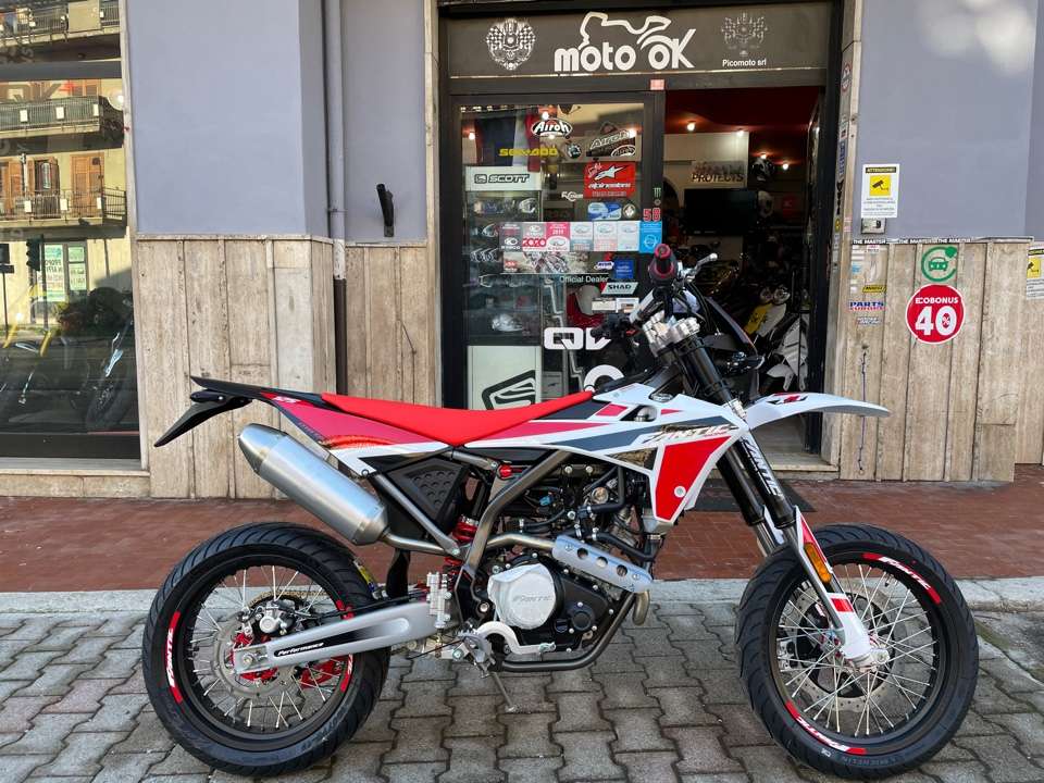 Fantic XMF 125 Motard Performance 4t (2021)