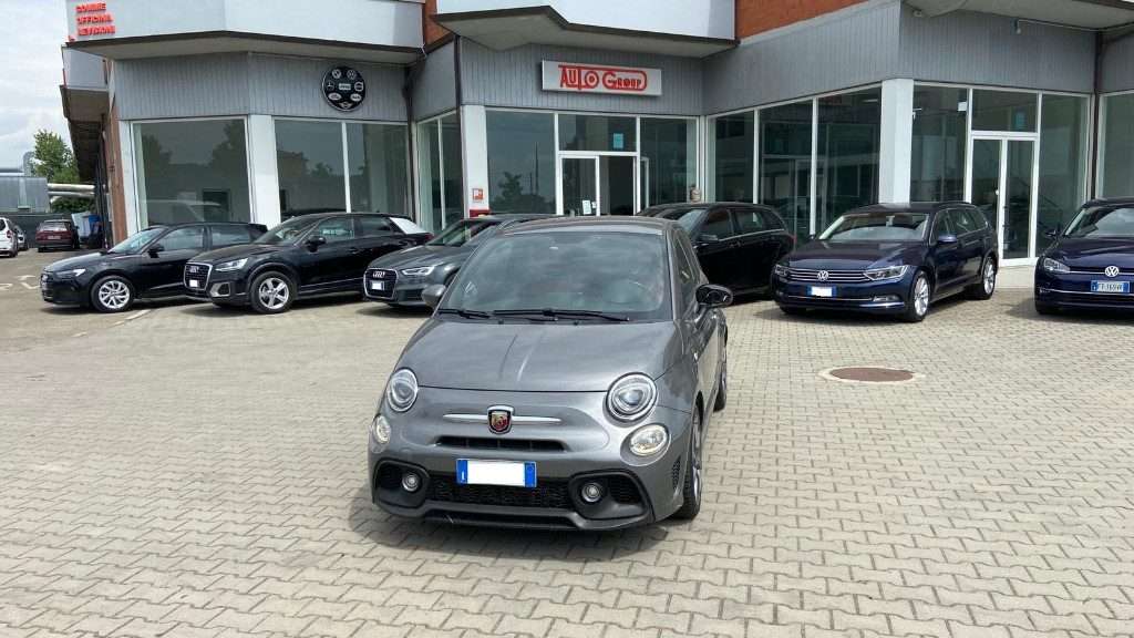 Abarth 595COUPE' 1.4 Turbo T-Jet 145 CV CAMBIO AUTOMATICO F1