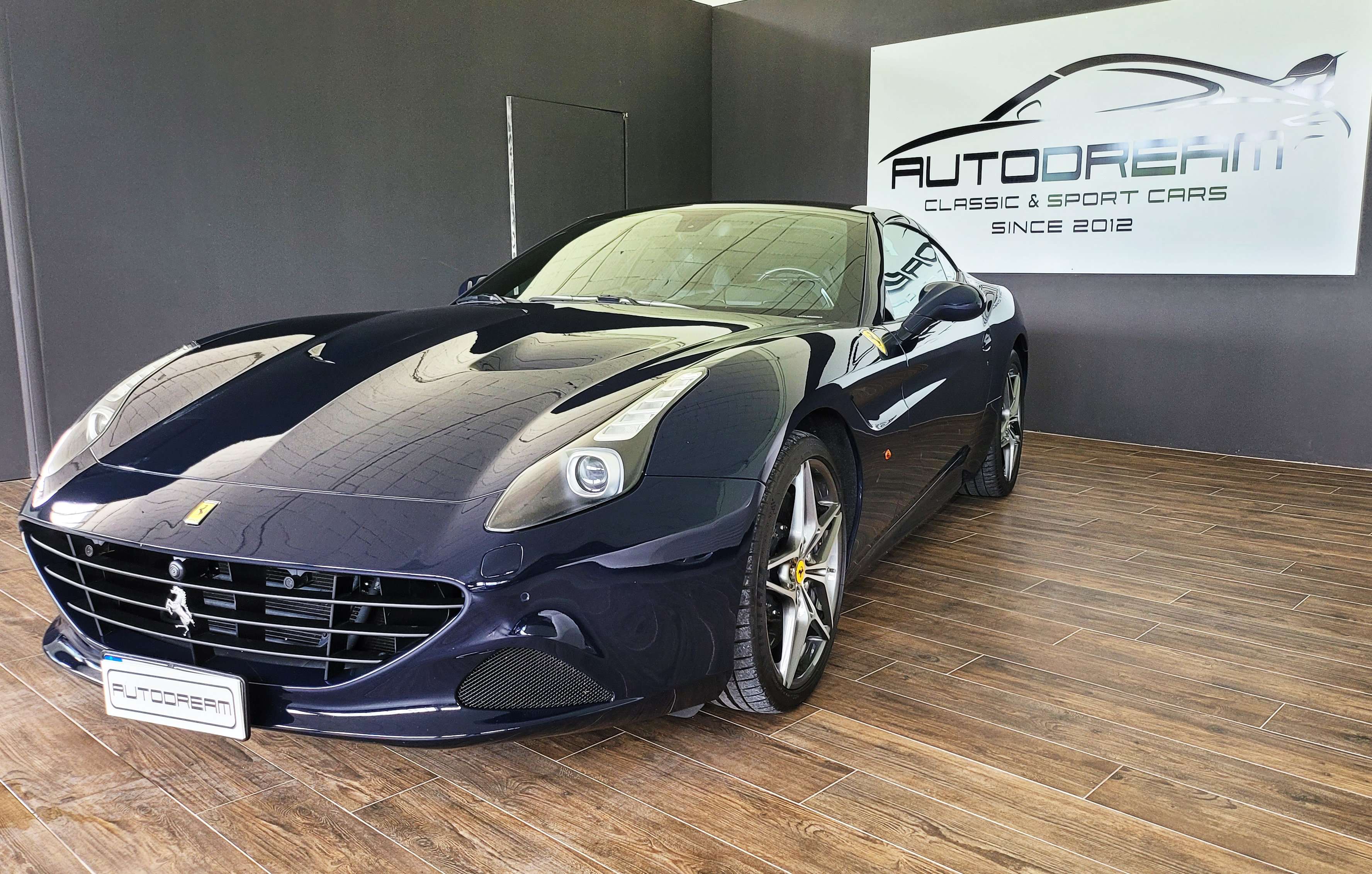 Ferrari California3.9 T dct