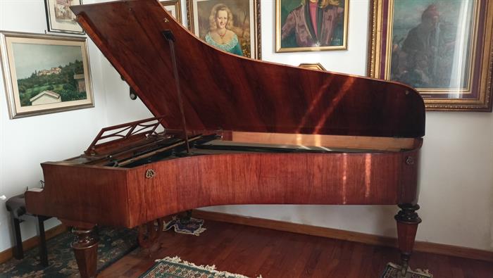 PIANOFORTE VIENNESE DI INIZIO `800 CON TASTI IN AVORIO