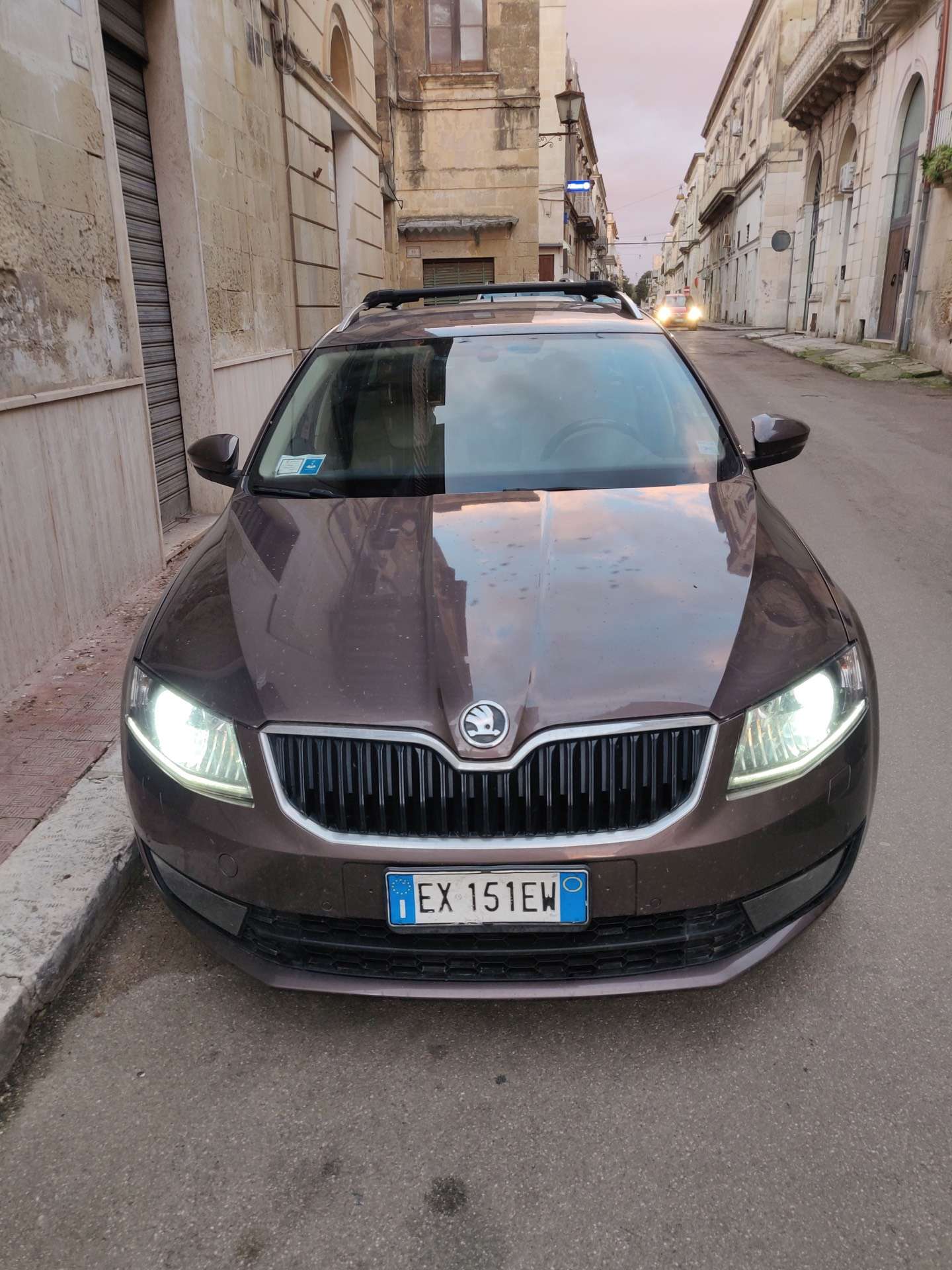 Skoda OctaviaWagon 1.6 tdi cr Elegance 105cv dsg