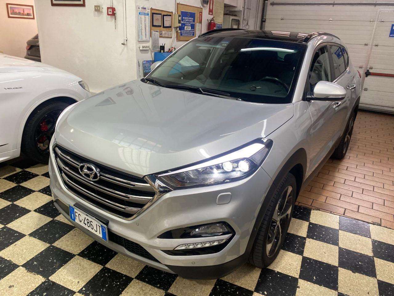 Hyundai TUCSON2.0 CRDi 185CV 4WD aut. XPossible