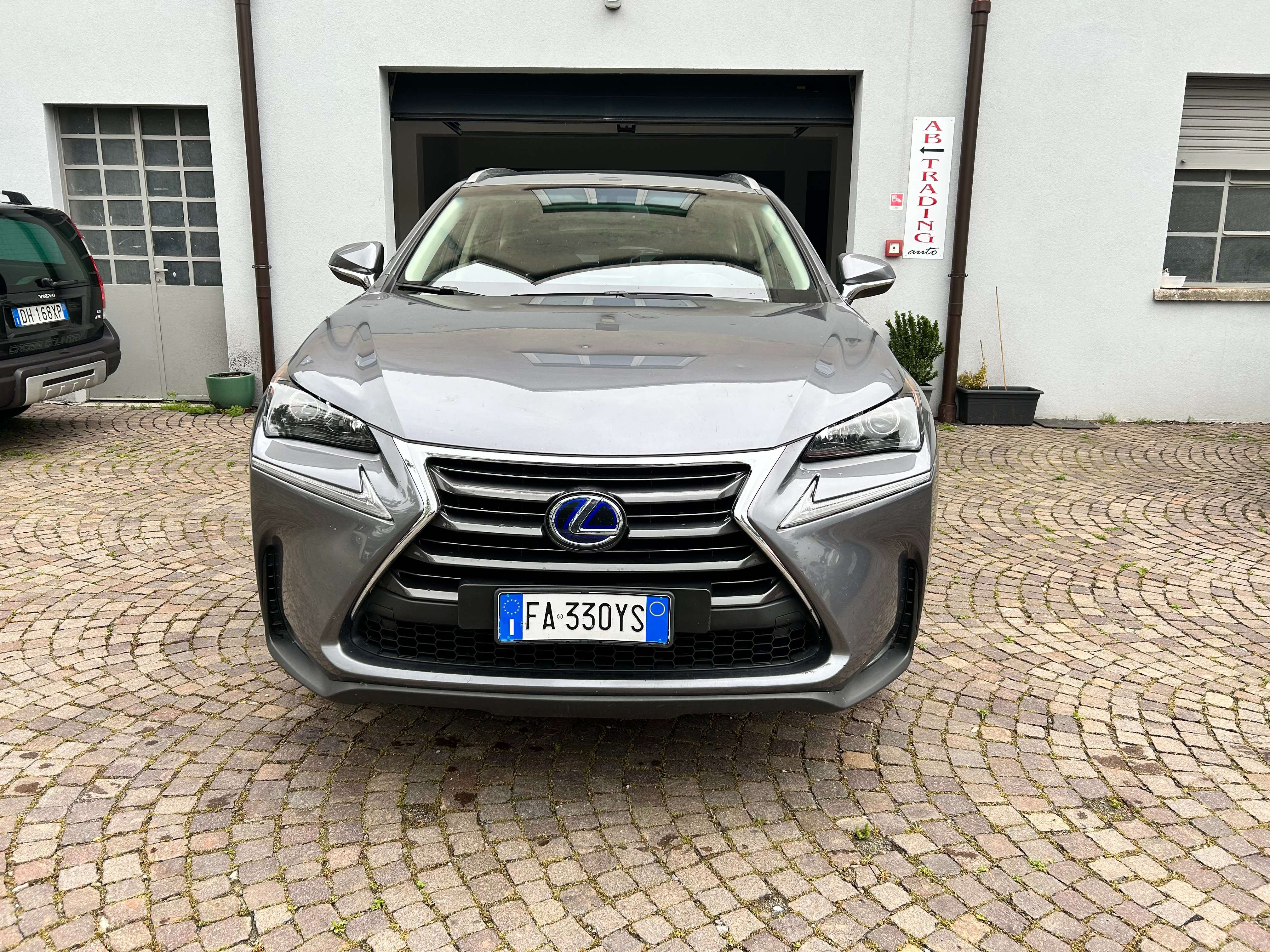 Lexus NX 300NX 300h 2.5 Executive 2wd cvt