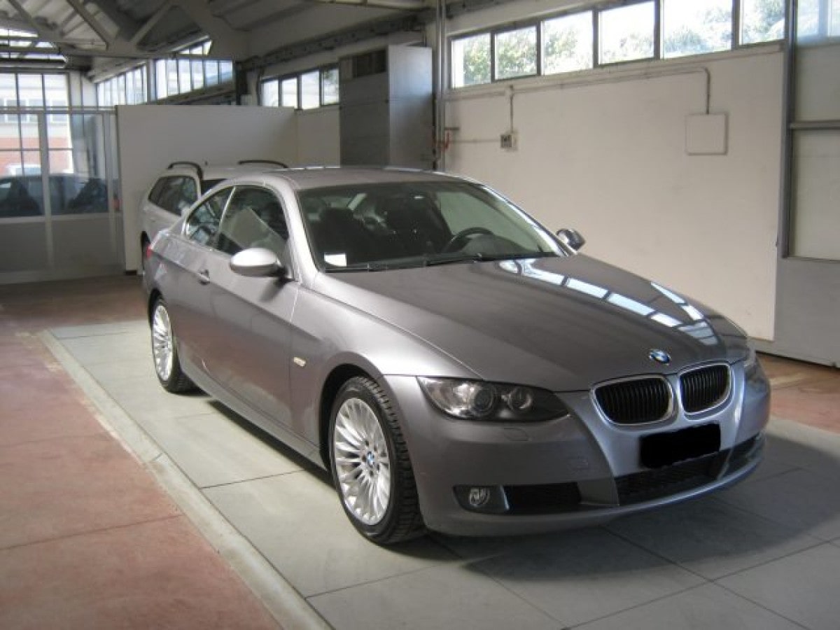 BMW Serie 3 (E92) 320d cat Coupé Attiva