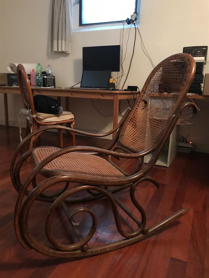 SEDIA A DONDOLO THONET