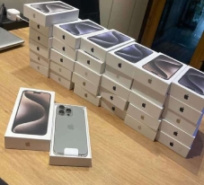 Apple iPhone 15 Pro  costo 700 EUR, iPhone 15 Pro Max costo 800 EUR, iPhone 15  costo 530 EUR, iPhone 15 Plus  costo 560EUR