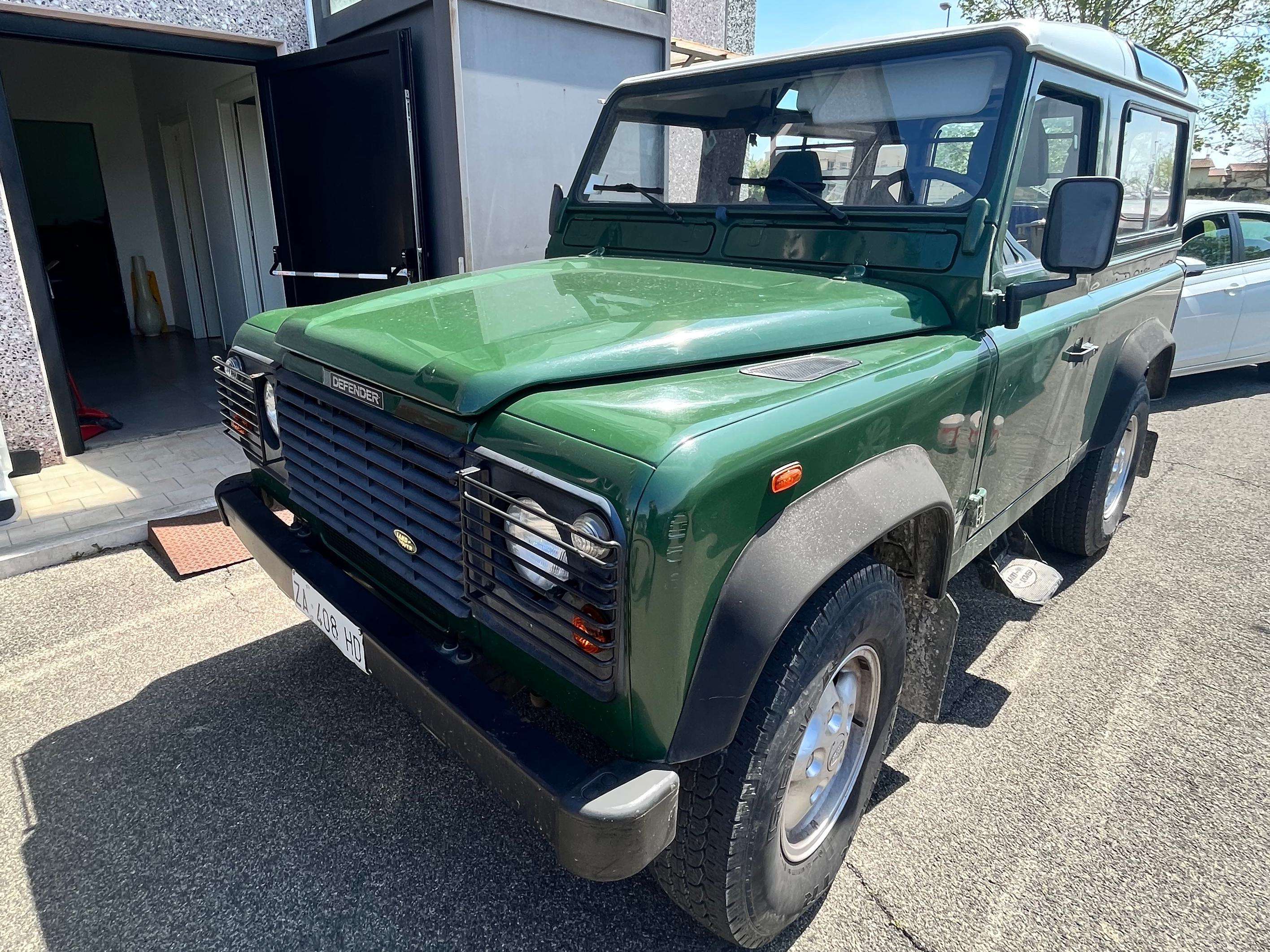 Land Rover DefenderDefender 90 2.5 td5