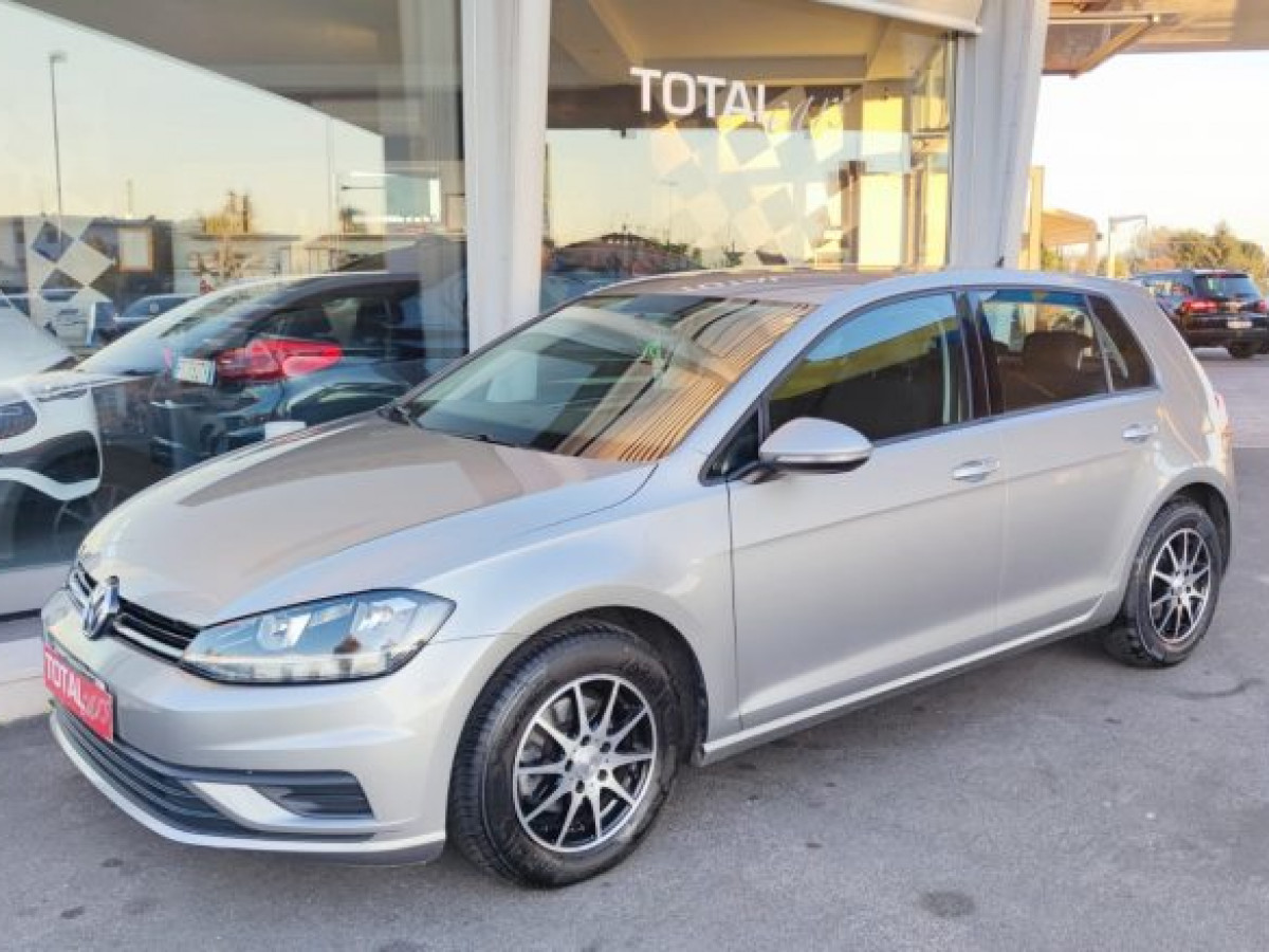 VOLKSWAGEN Golf 7ª serie Golf 1.6 TDI 90 CV 5p. Trendline BlueMotion Technology