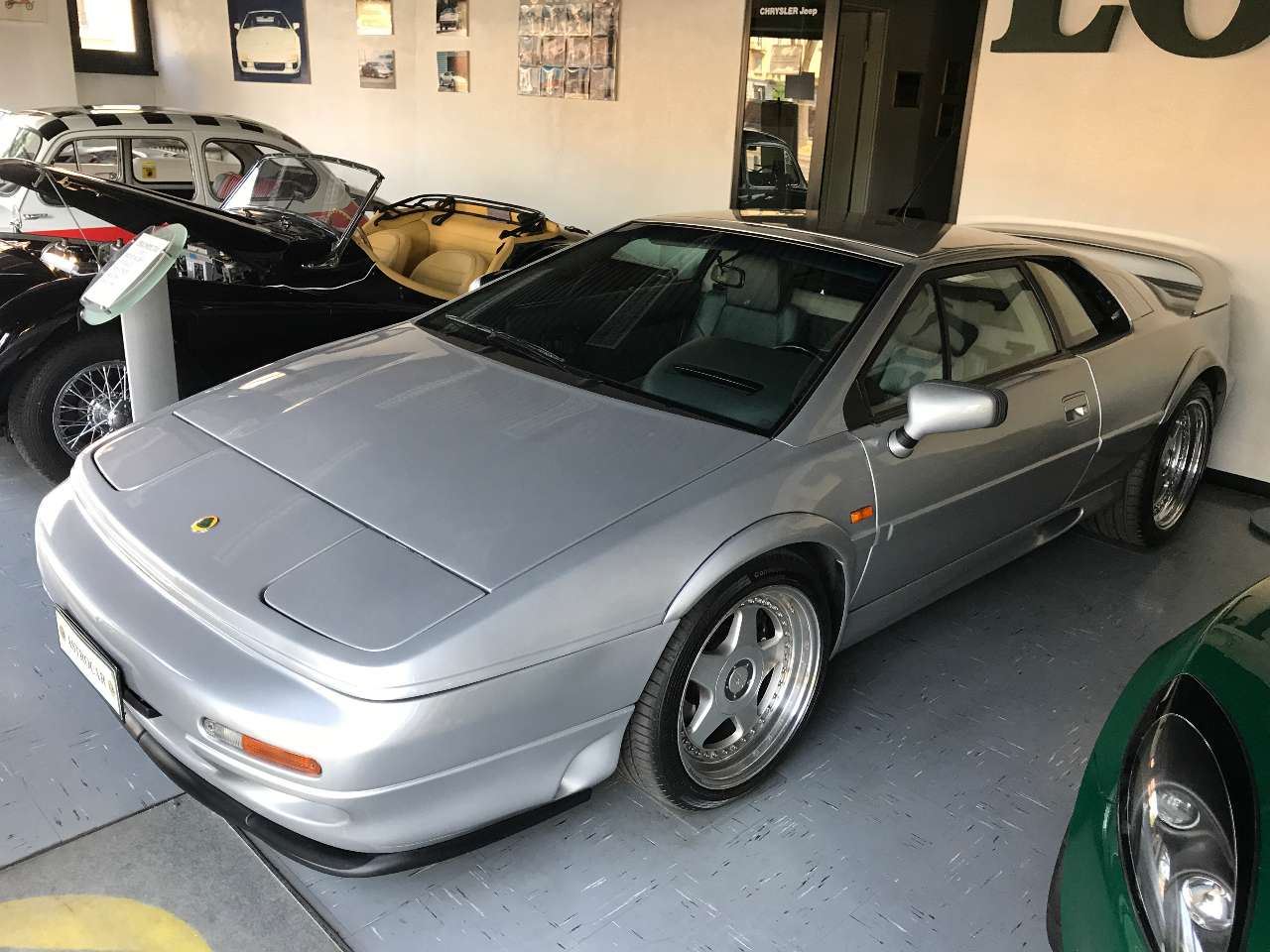 Lotus Esprit2.0i turbo cat S4S