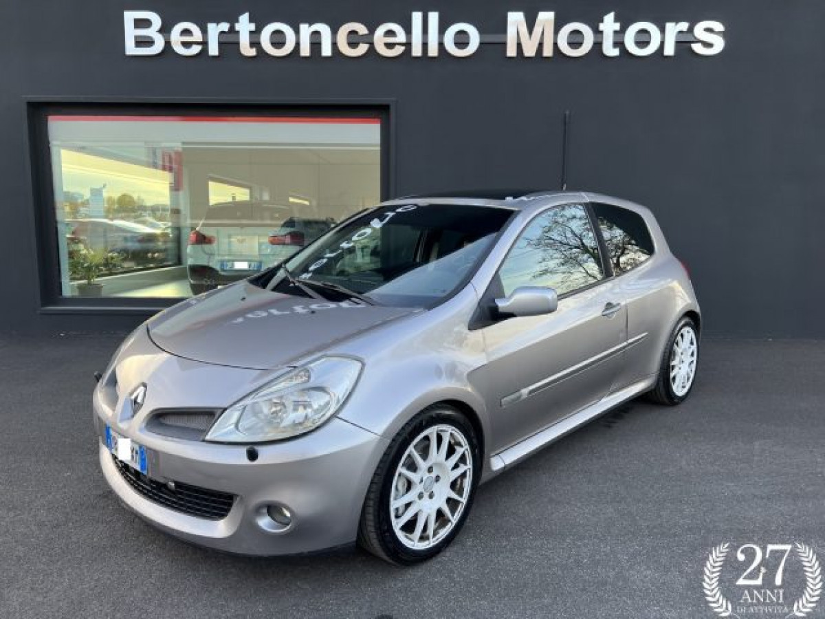 RENAULT Clio 3ª serie Clio 2.0 16V 200CV 3 porte RS