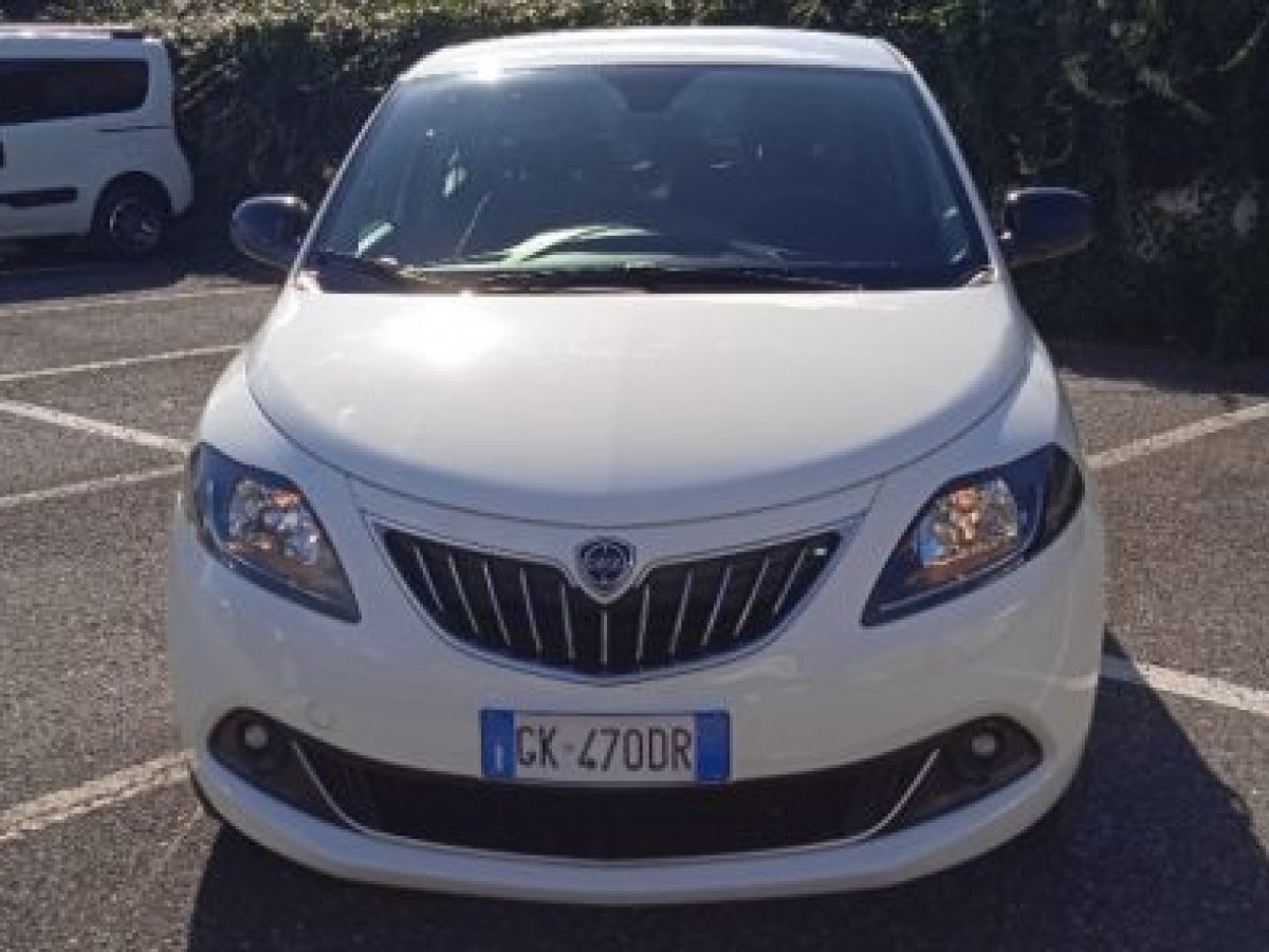 LANCIA Ypsilon 3ª serie Ypsilon 1.0 FireFly 5 porte S&S Hybrid Ecochic Gold