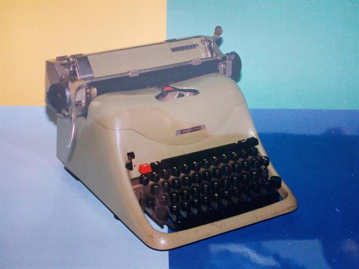 OLIVETTI GRAPHICA (SPAZIATURA DIFFERENZIATA)