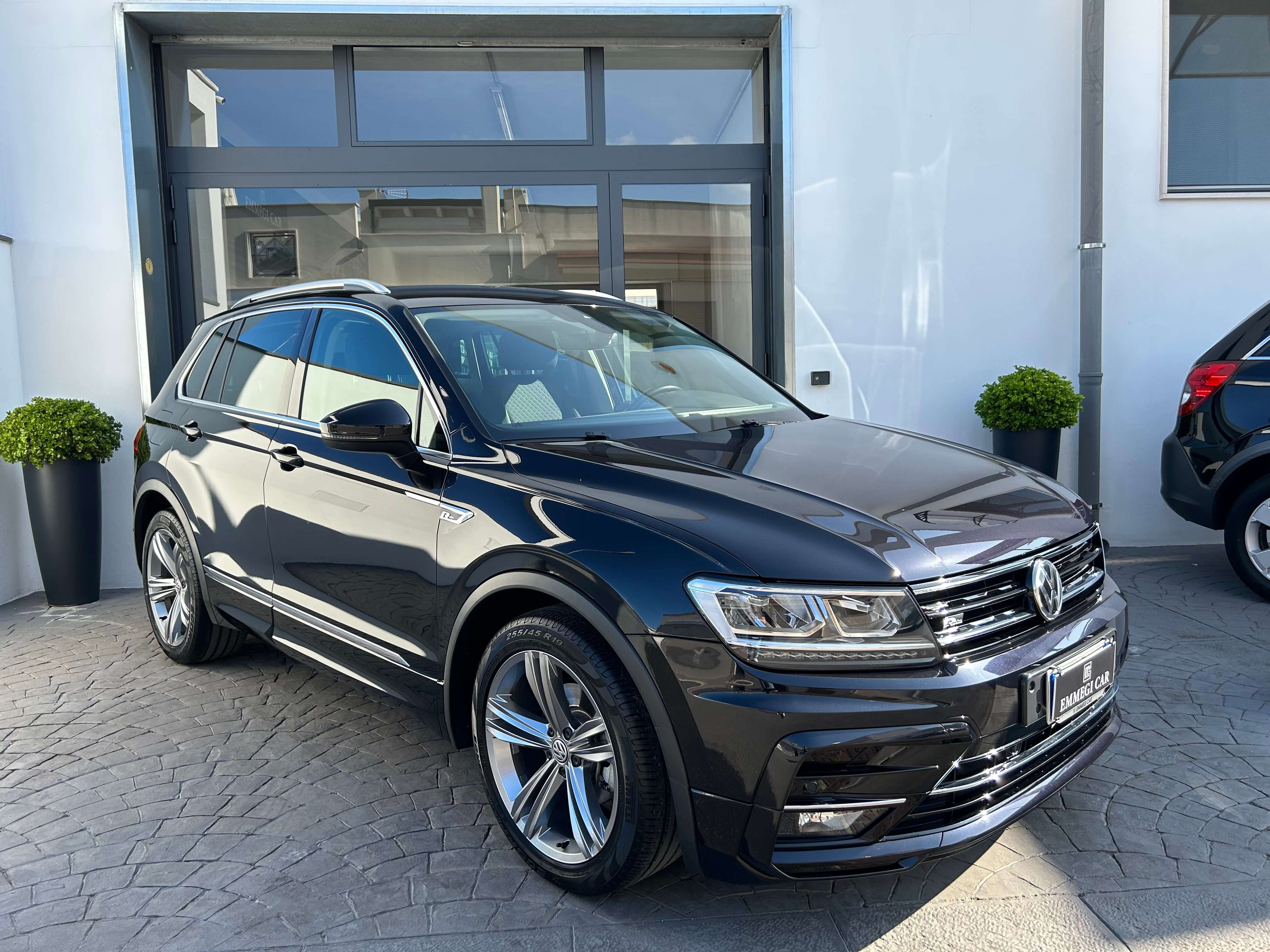 Volkswagen Tiguan1.6 TDI 115Cv R-LINE LED - 2019