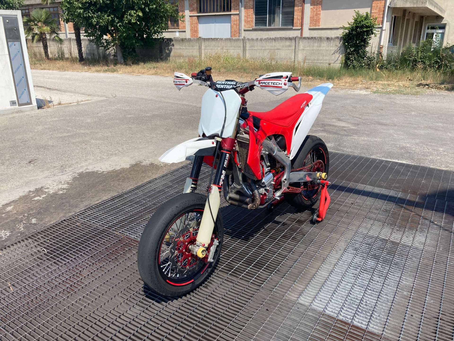 Honda CRF 450supermoto