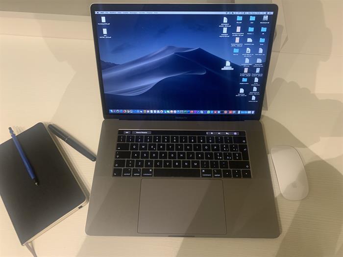 MAC BOOK PRO 15" 2018