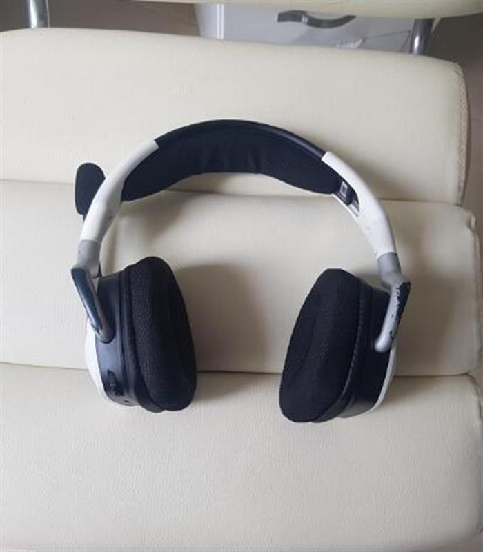 WIRELESS PREMIUM GAMING HEADSET 7.1 SURROUND SOUND