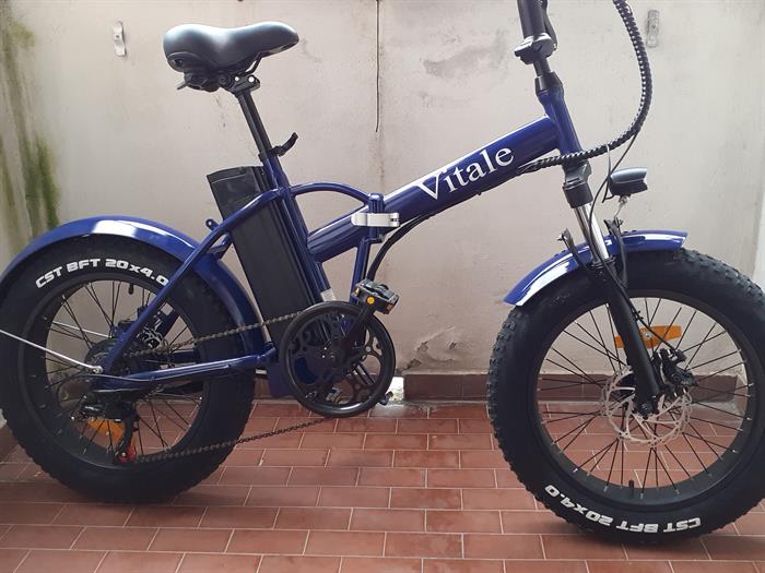 BICICLETTA CON PEDALATA ASSISTITA