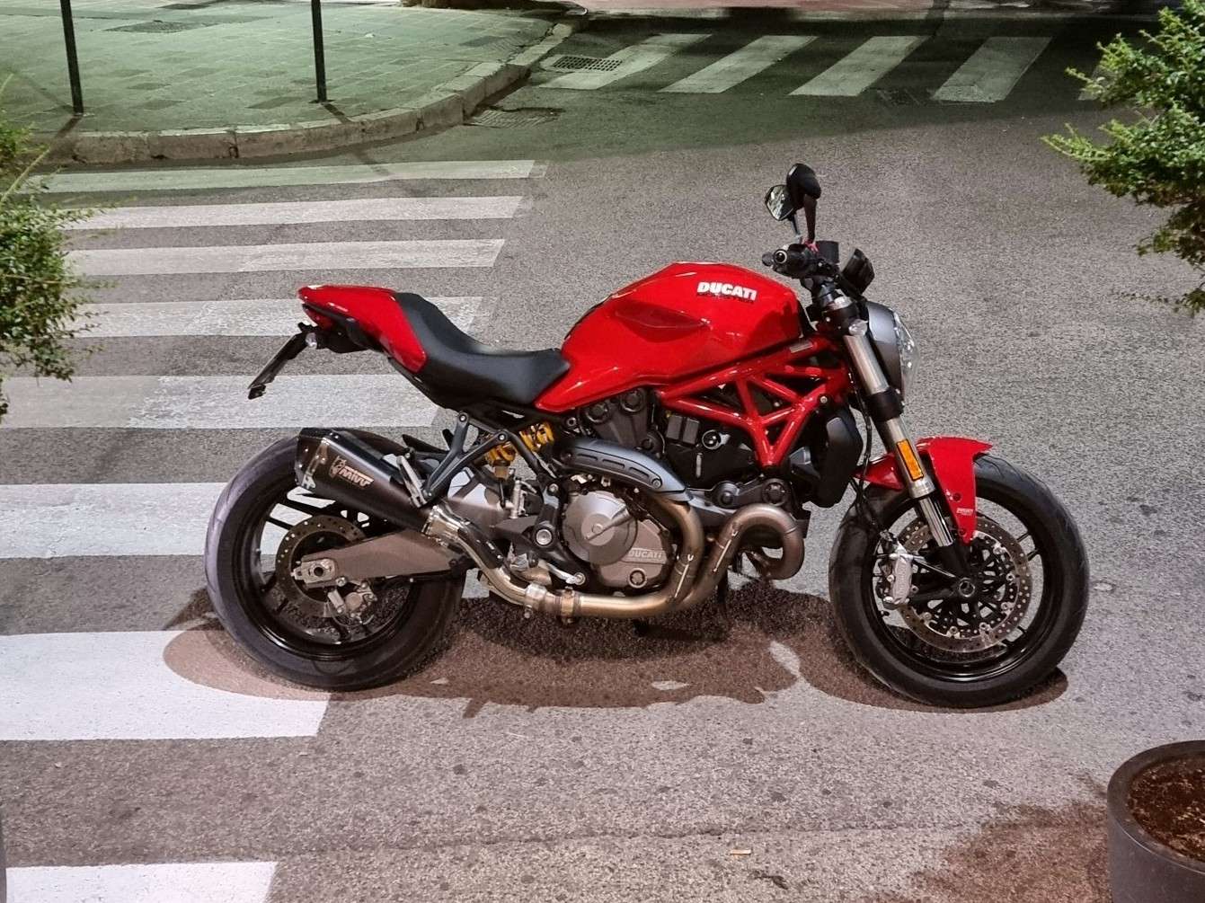 Ducati Monster 821