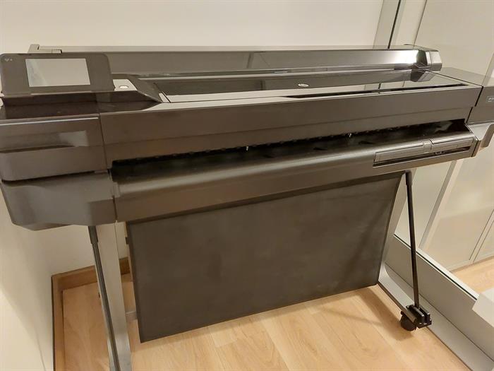 PLOTTER HP DESIGNJET T520 FORMATO A0