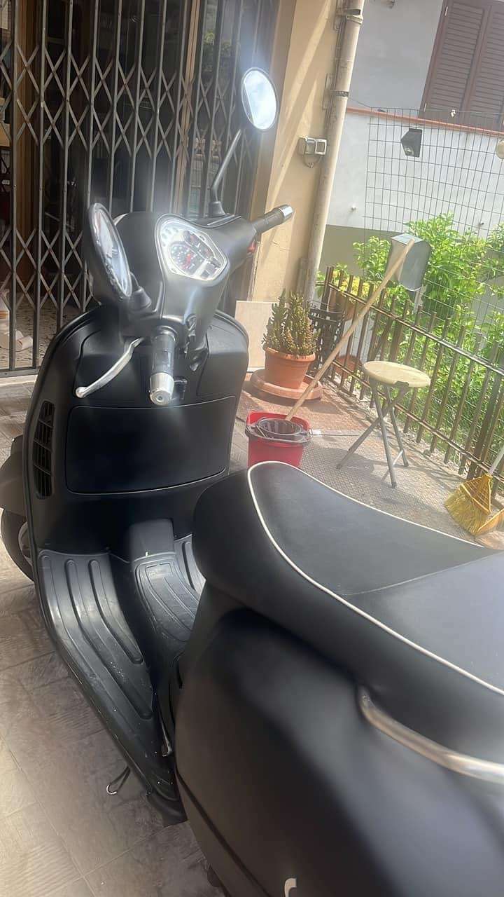 Piaggio GTS 300