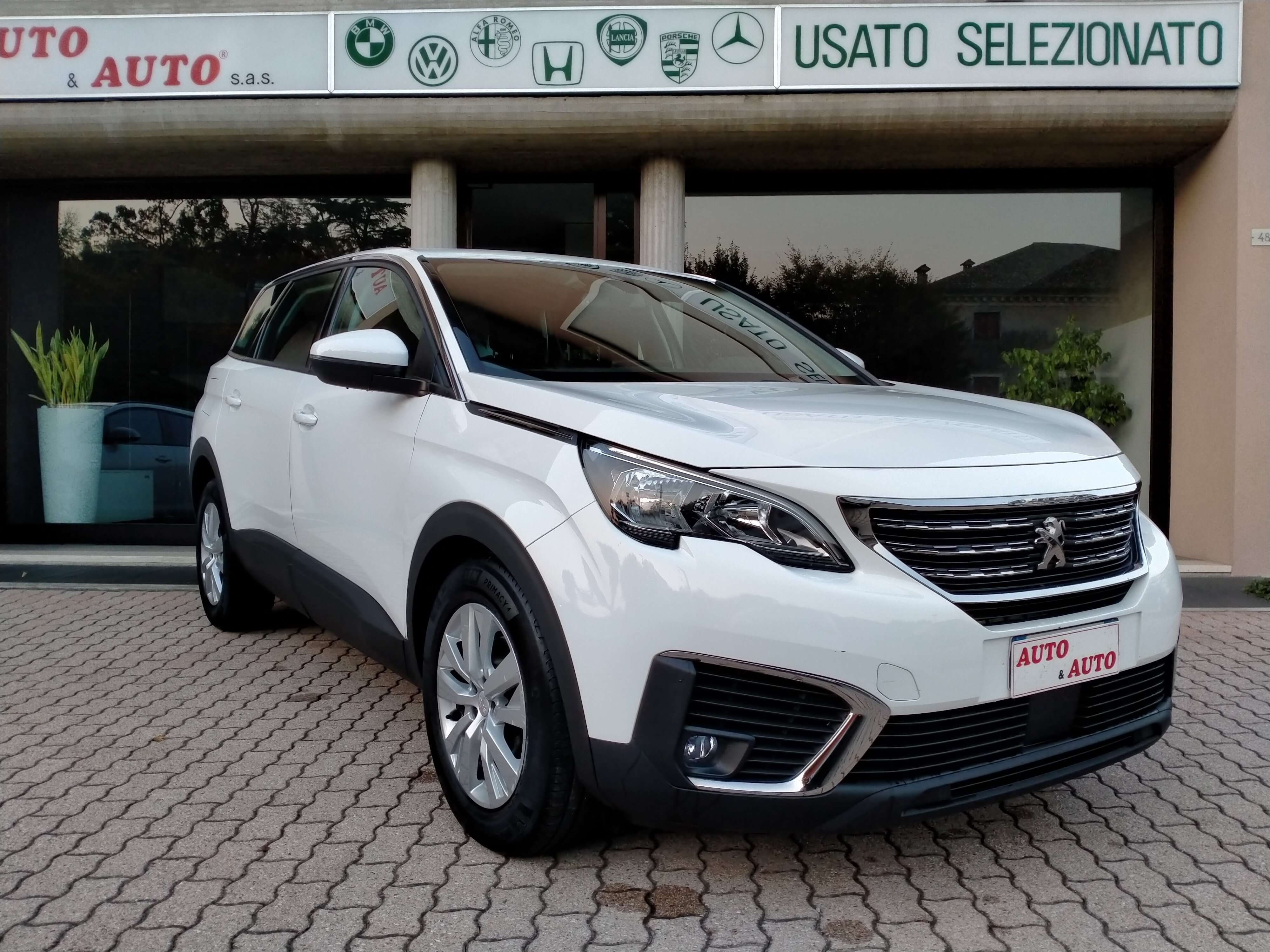 Peugeot 5008130CV ACTIVE MAN. BLUEHDI N1 AUTOCARRO(23.750+IVA)