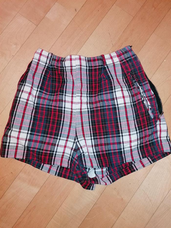 SHORT VINTAGE