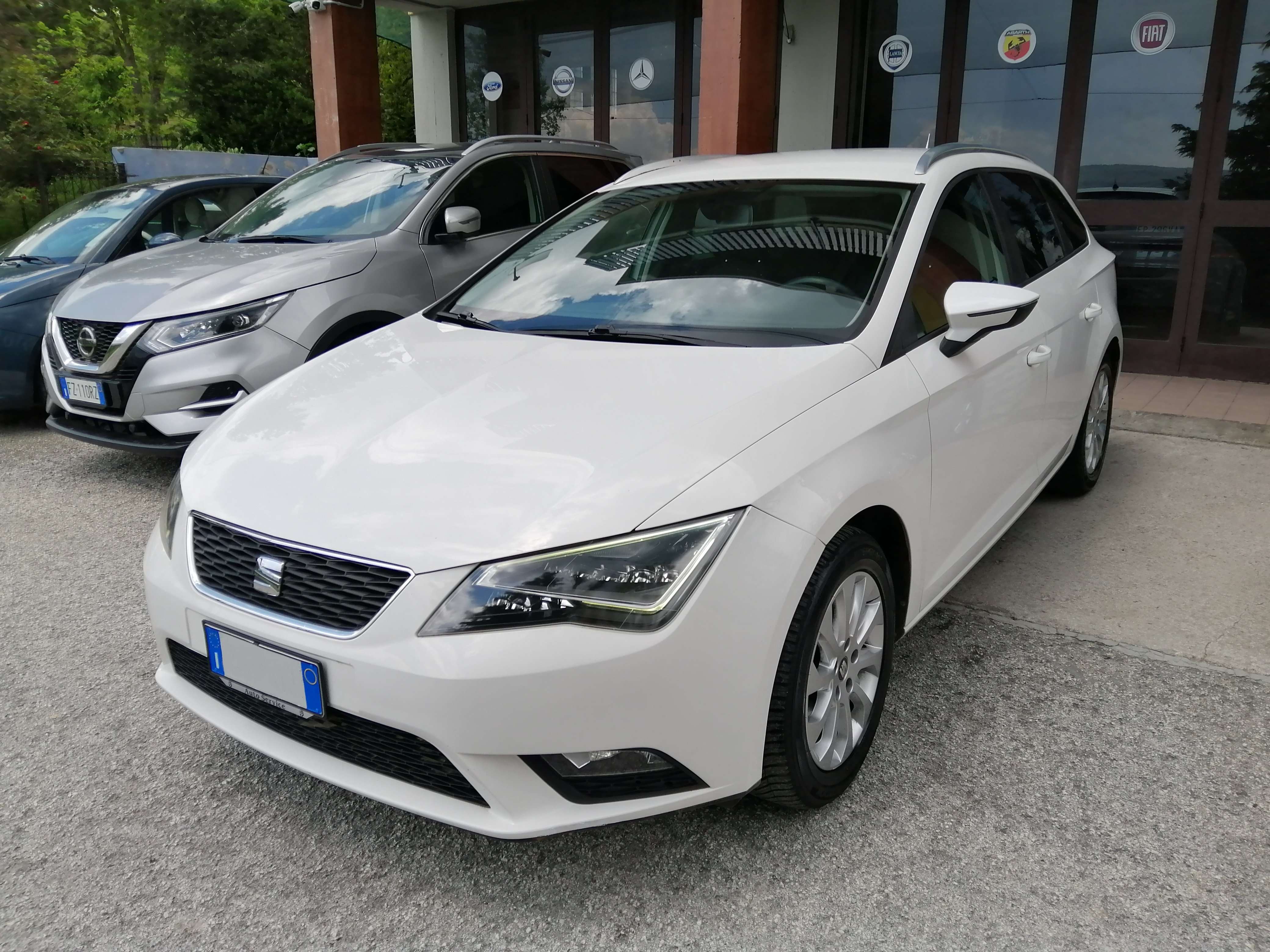 SEAT Leon1.6 TDI 105CV SW + BLUETOOTH+ FARI FULL LED