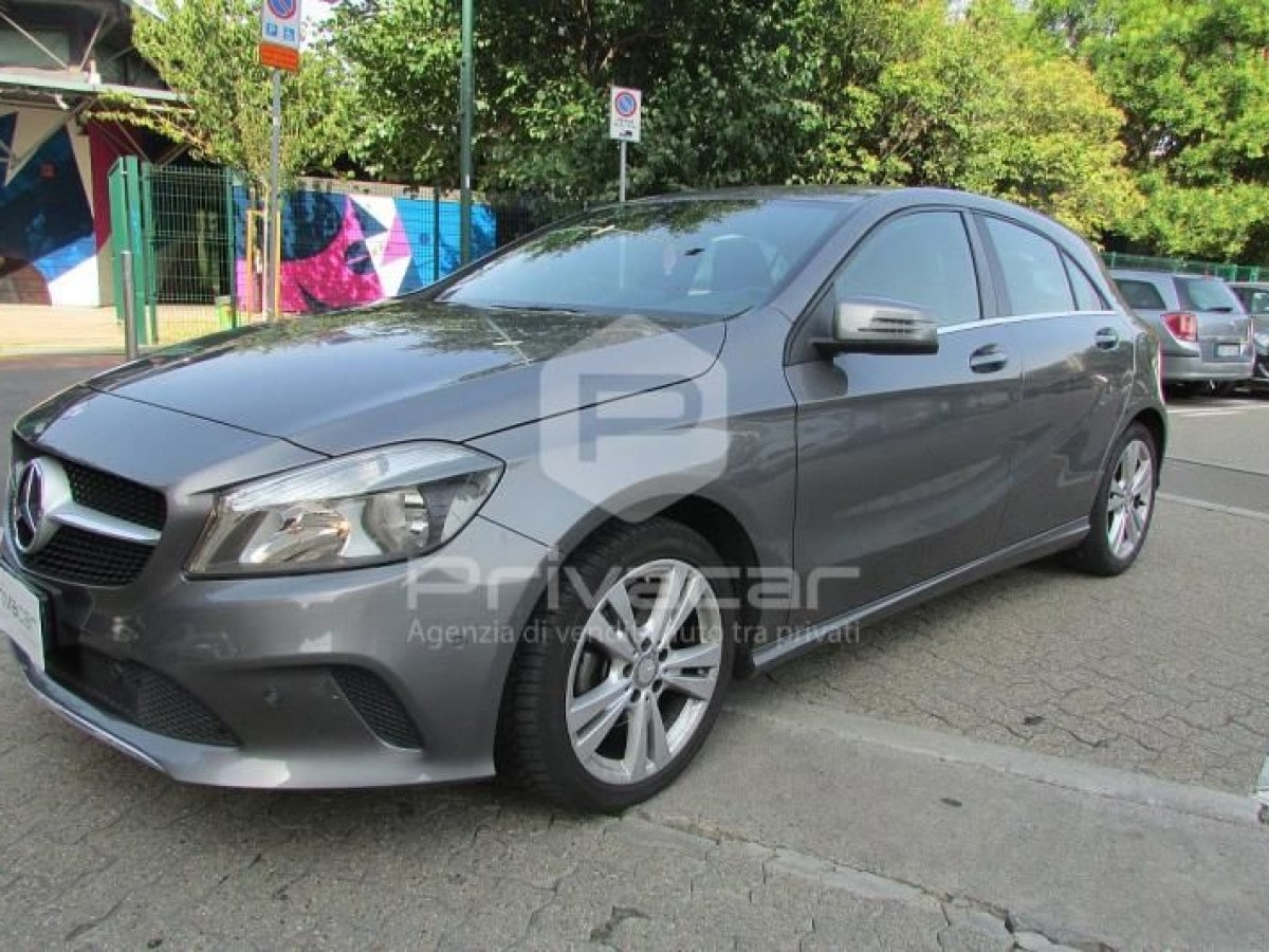 MERCEDES Classe A (W176) A 180 d Sport