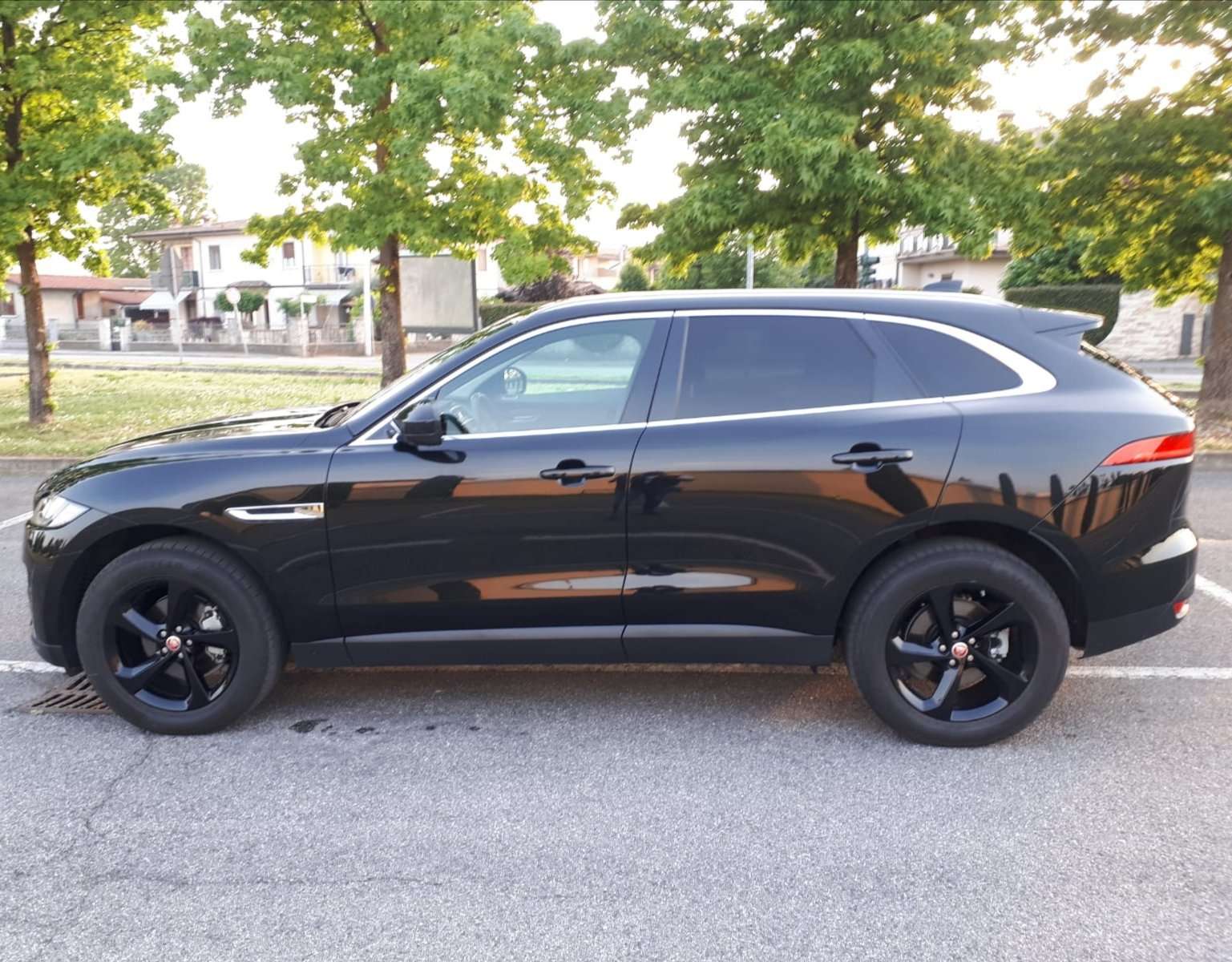 Jaguar F-Pace2.0d Pure awd 180cv auto