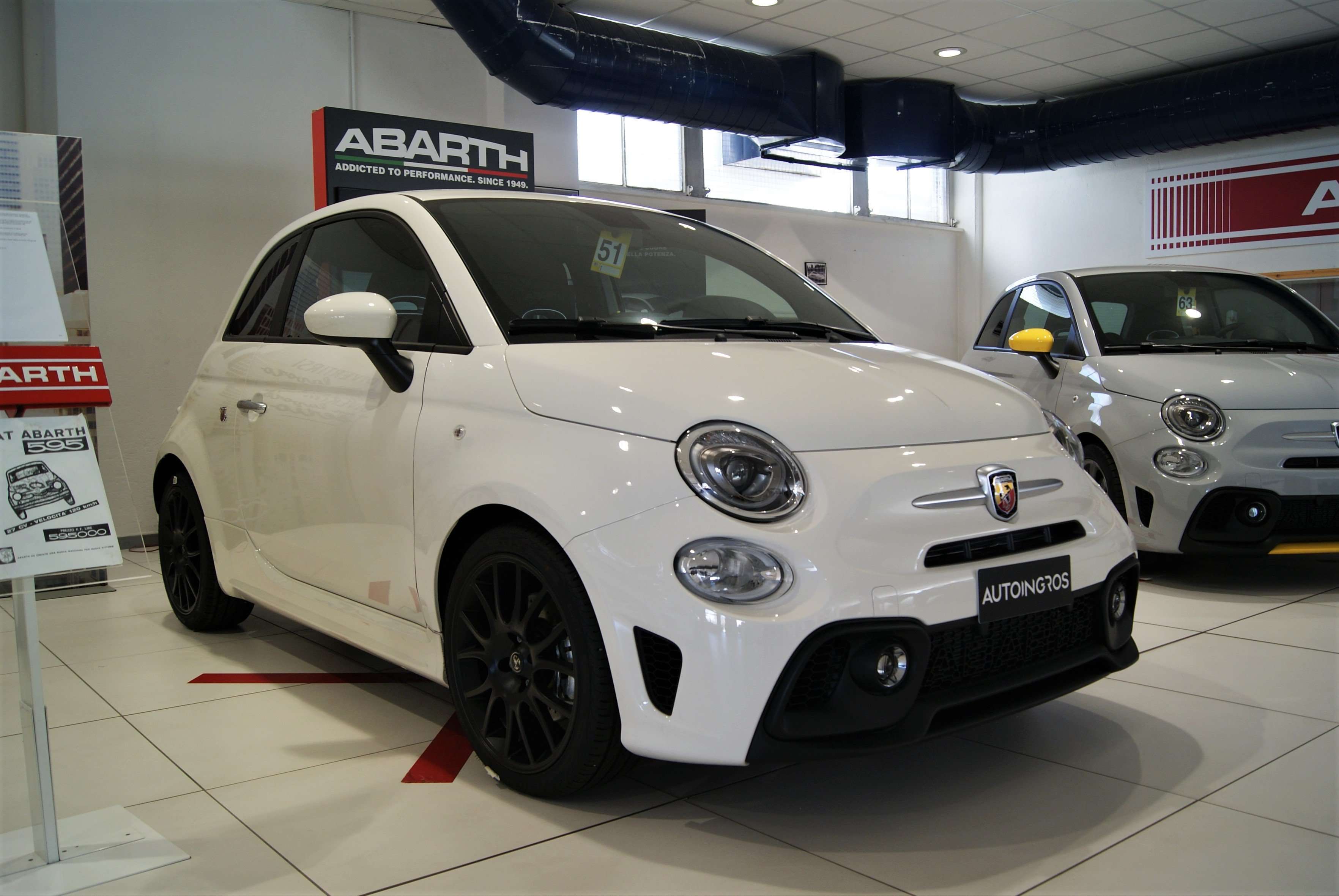 Abarth 5951.4 Turbo T-Jet 165 CV