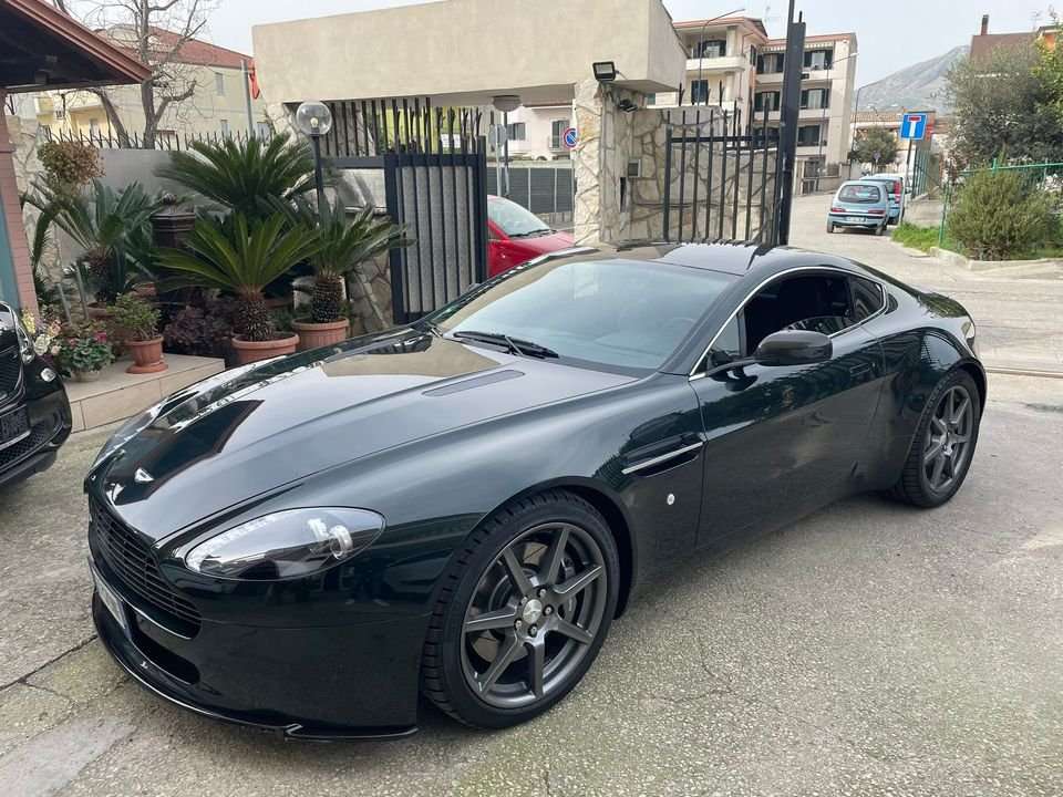 Aston Martin VantageCoupe 4.3 V8