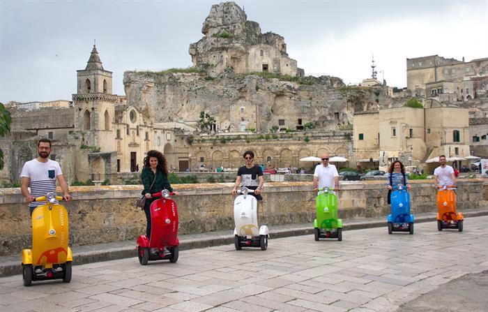 VESPA NINEBOT SEGWAY