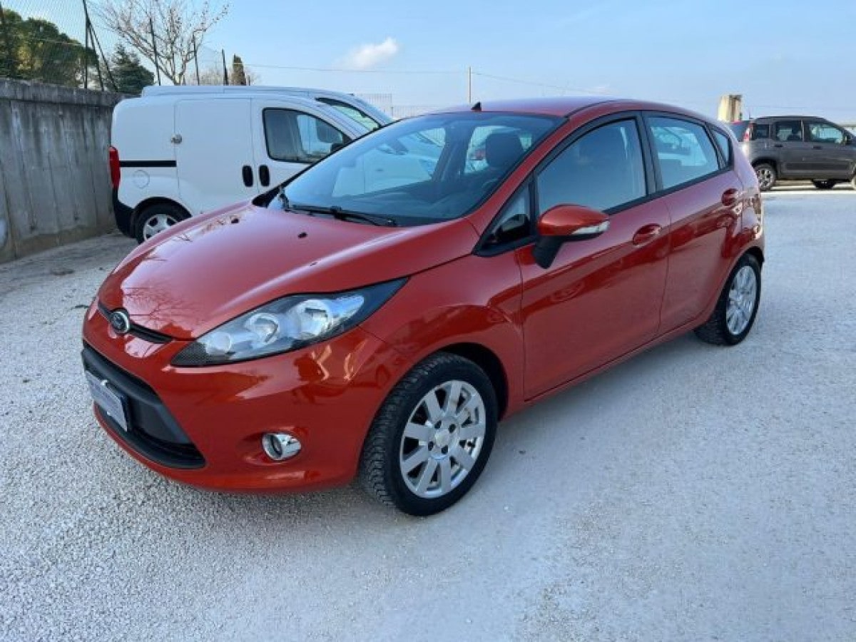 FORD Fiesta 6ª serie Fiesta 1.4 TDCi 70CV 5 porte Titanium