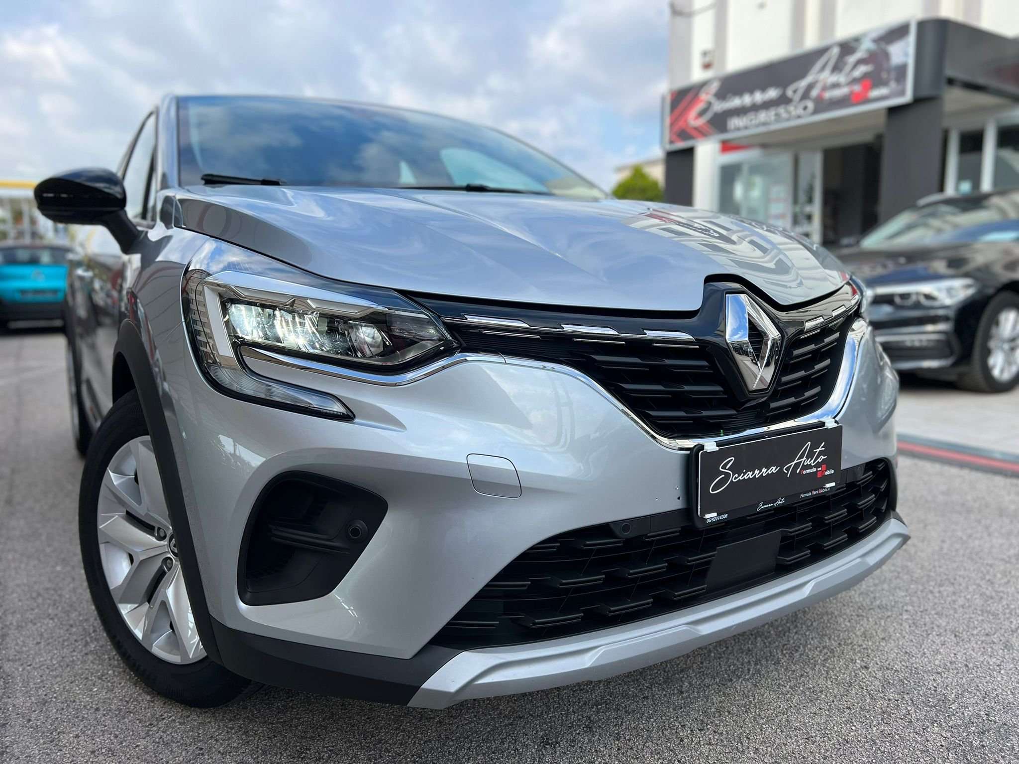 Renault Captur1.5 DCI BUSIN 95CV+PDC+LED+RETROC+BRACC+KEY+CARPL