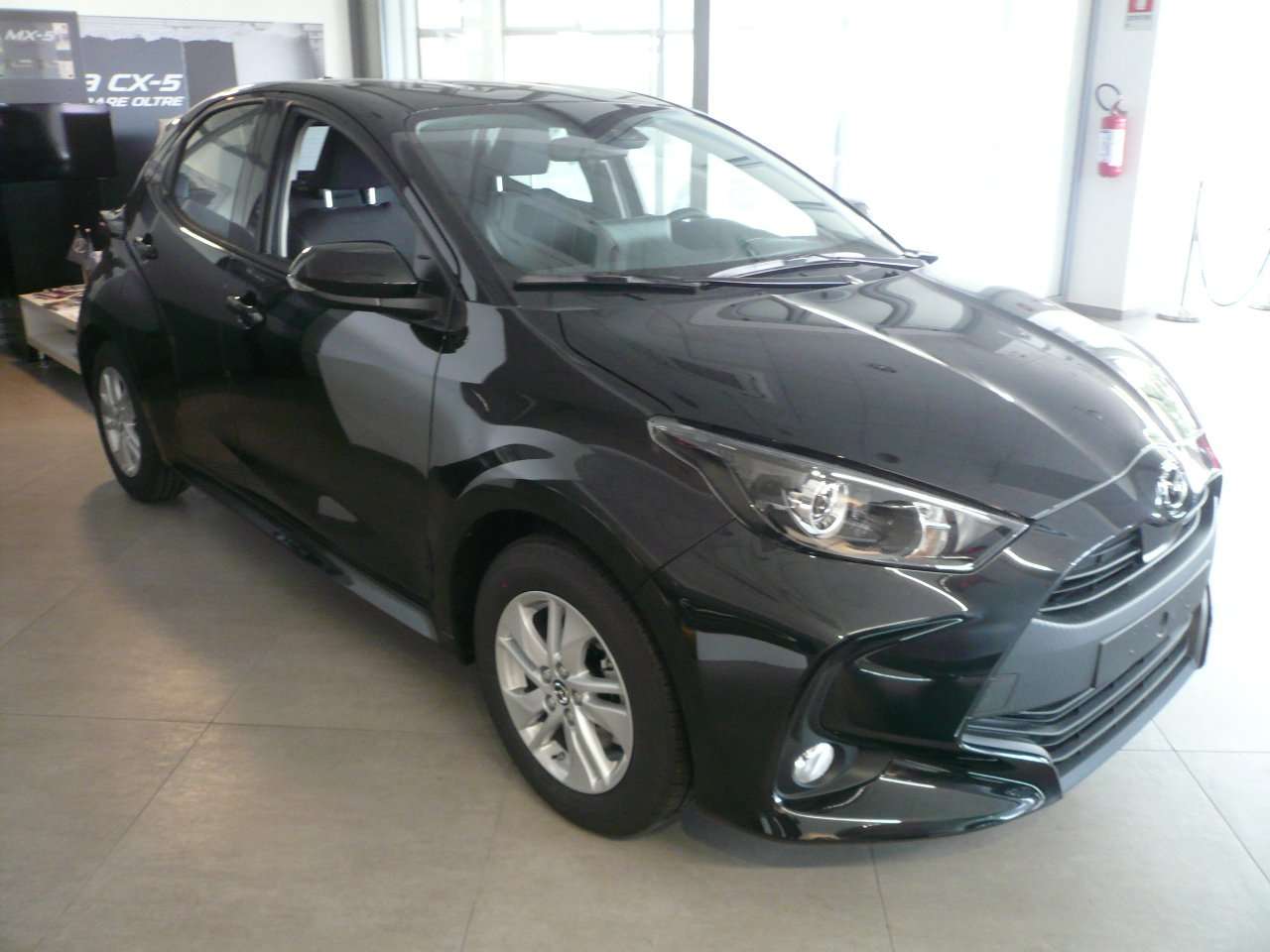 Mazda 22 1.5 vvt full hybrid electric Agile e-cvt