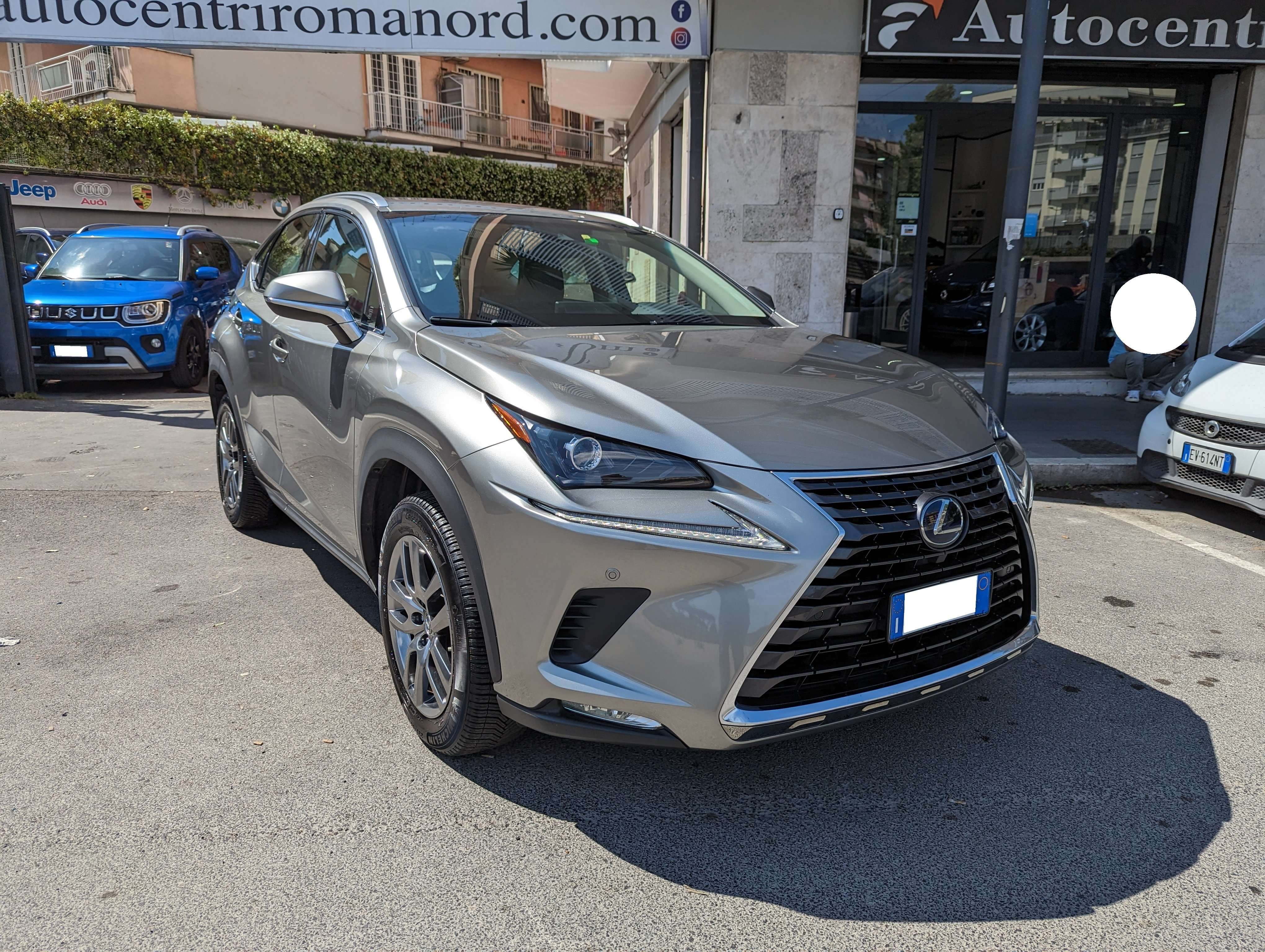 Lexus NX 300h 2.5 Luxury 4wd cvt