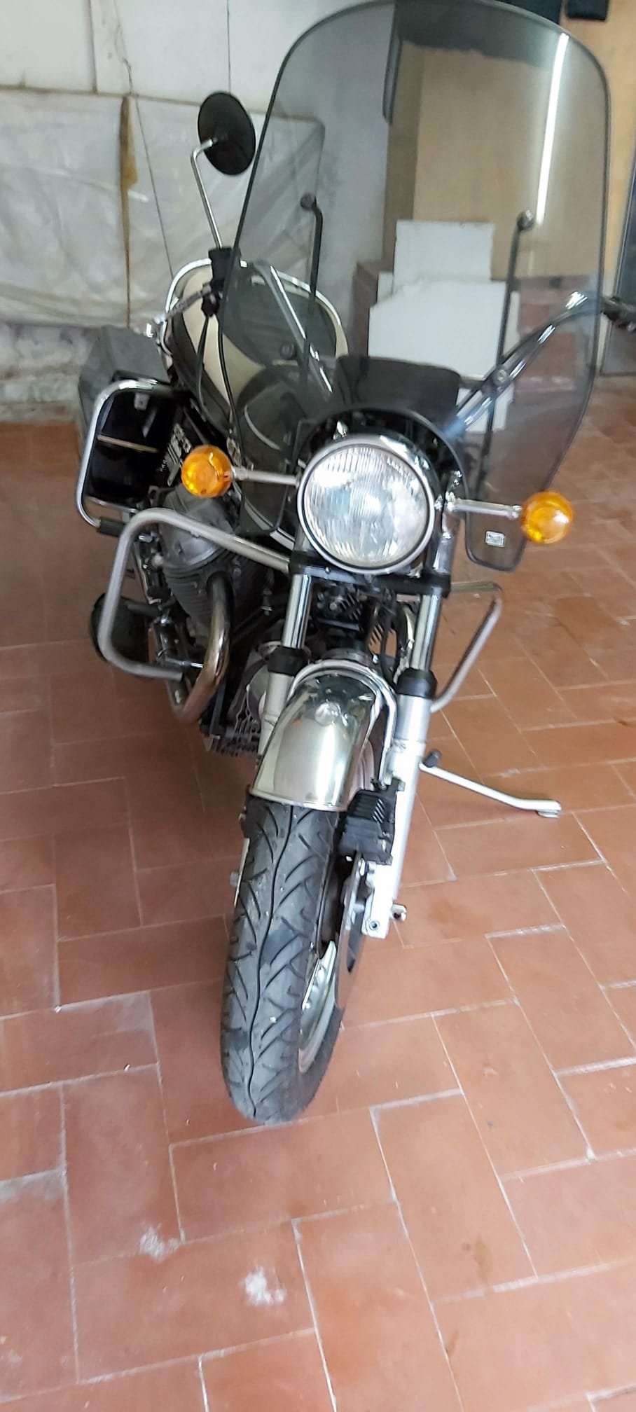 Moto Guzzi California 850