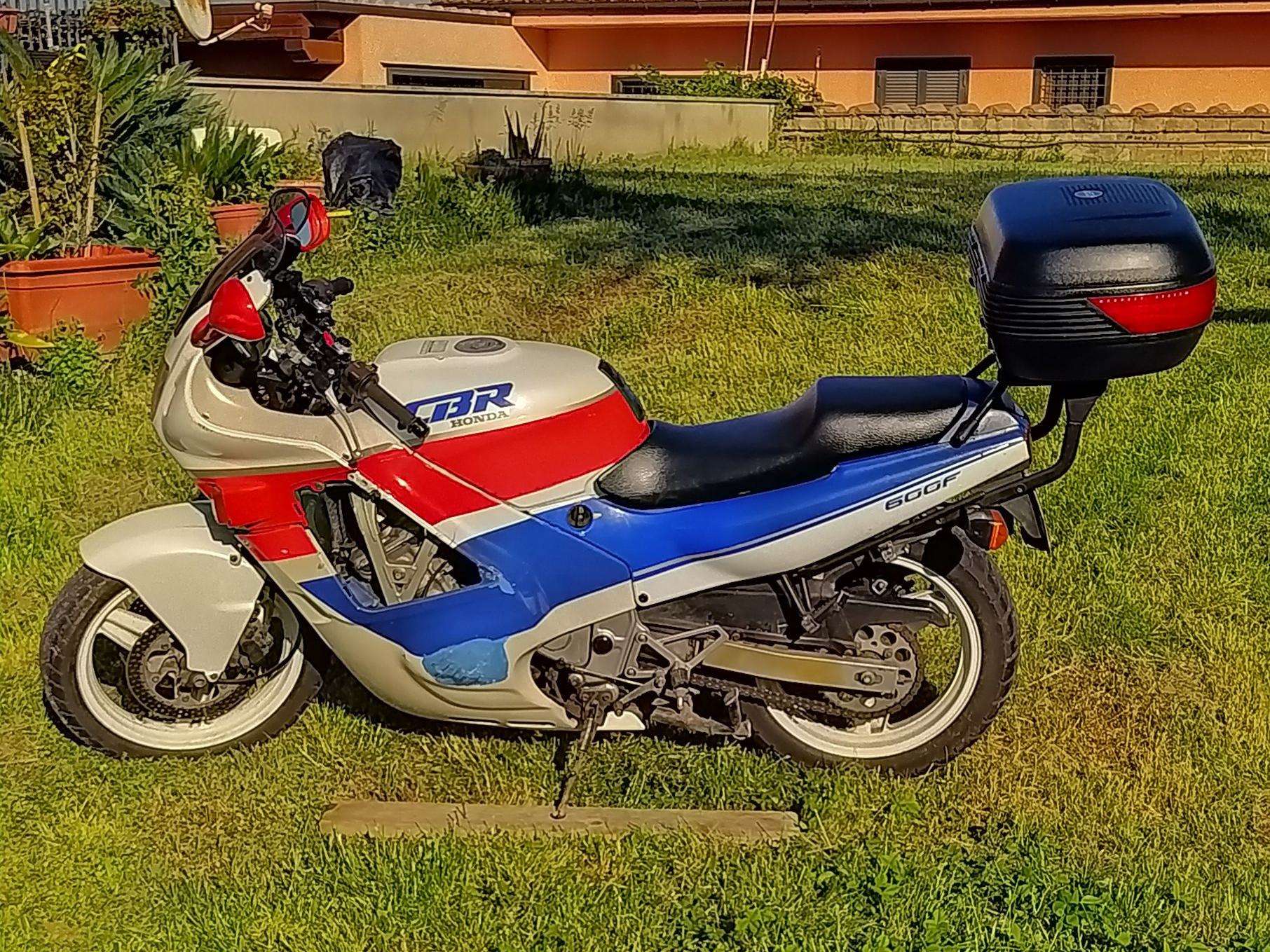 Honda CBF 600RR