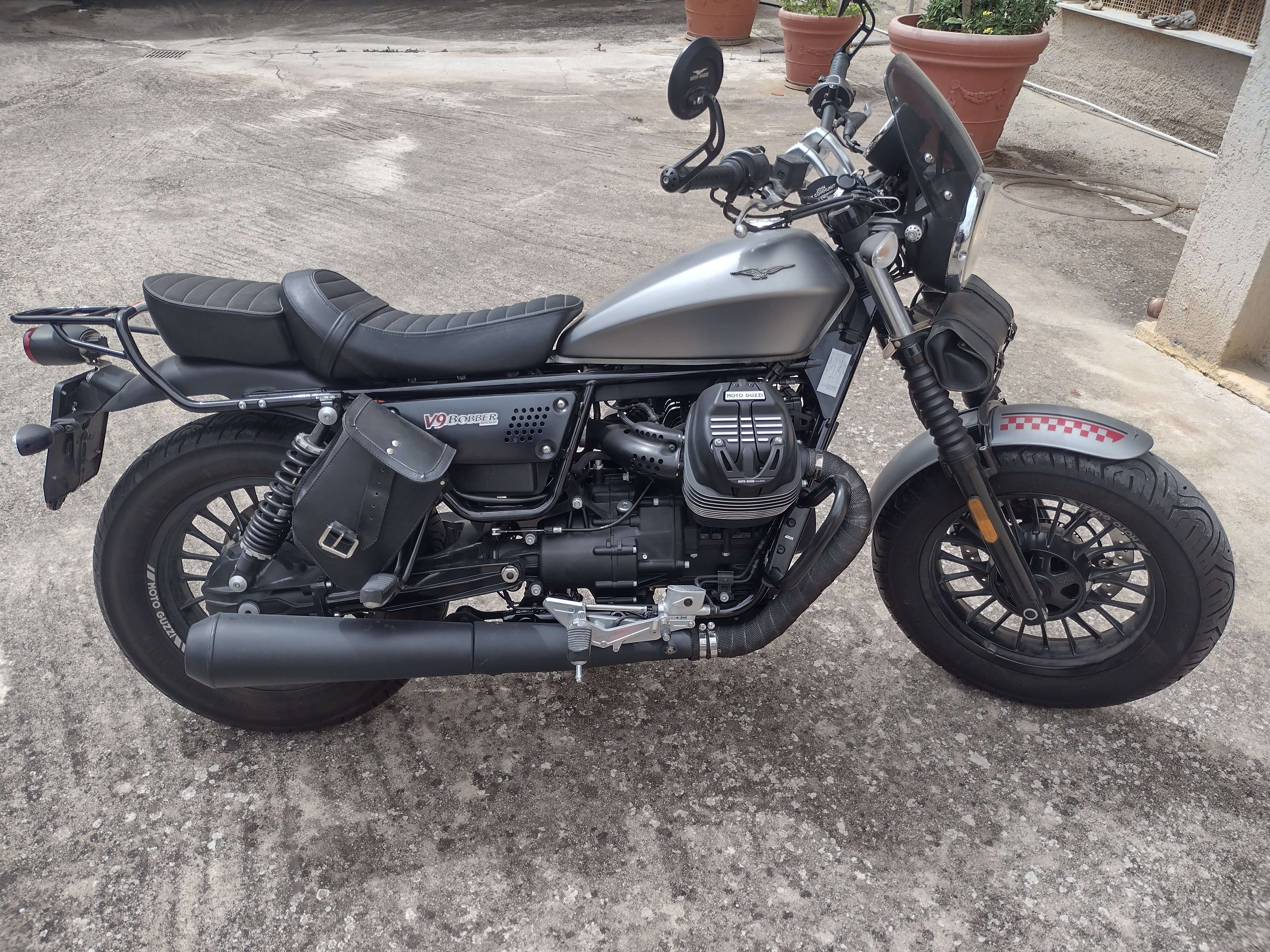 Moto Guzzi V 9Bobber