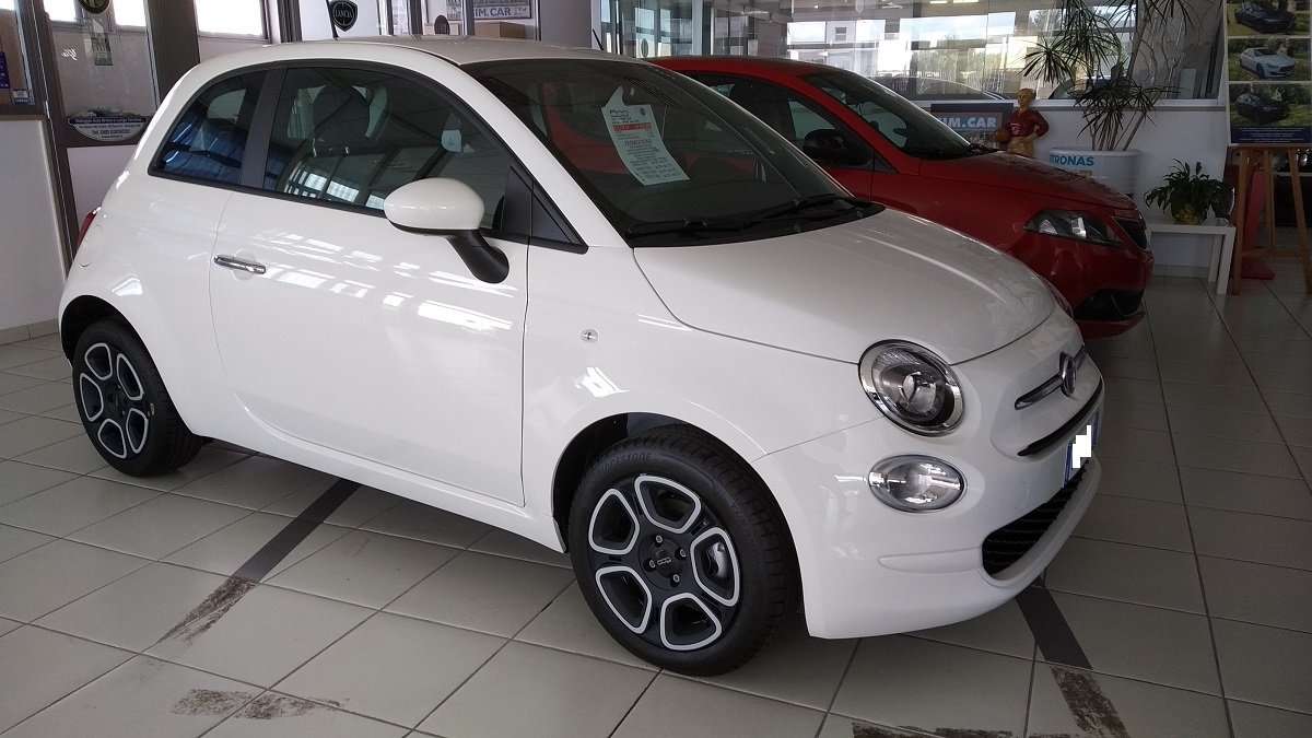 Fiat 500500 1.0 hybrid Club 70cv