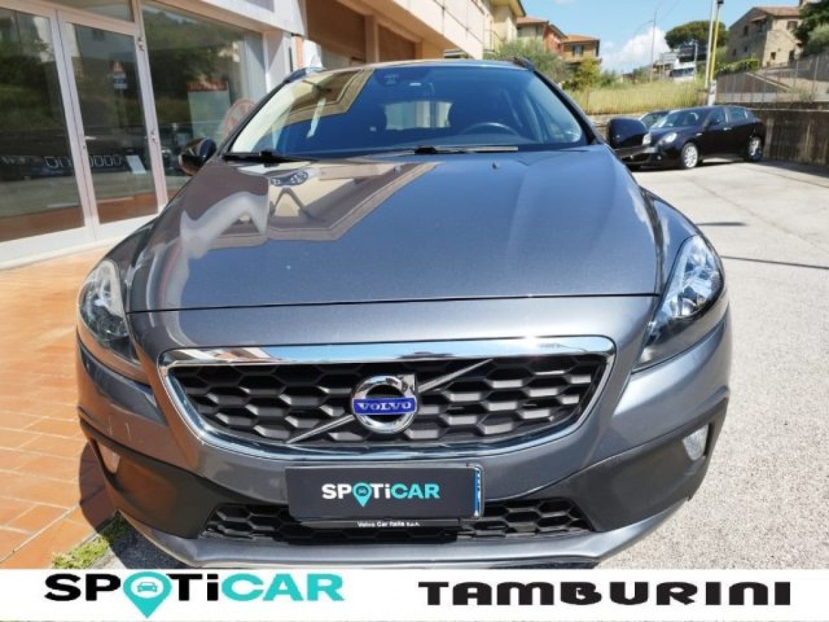 VOLVO V40 CC (2012-2020) V40 Cross Country D2 1.6 Kinetic